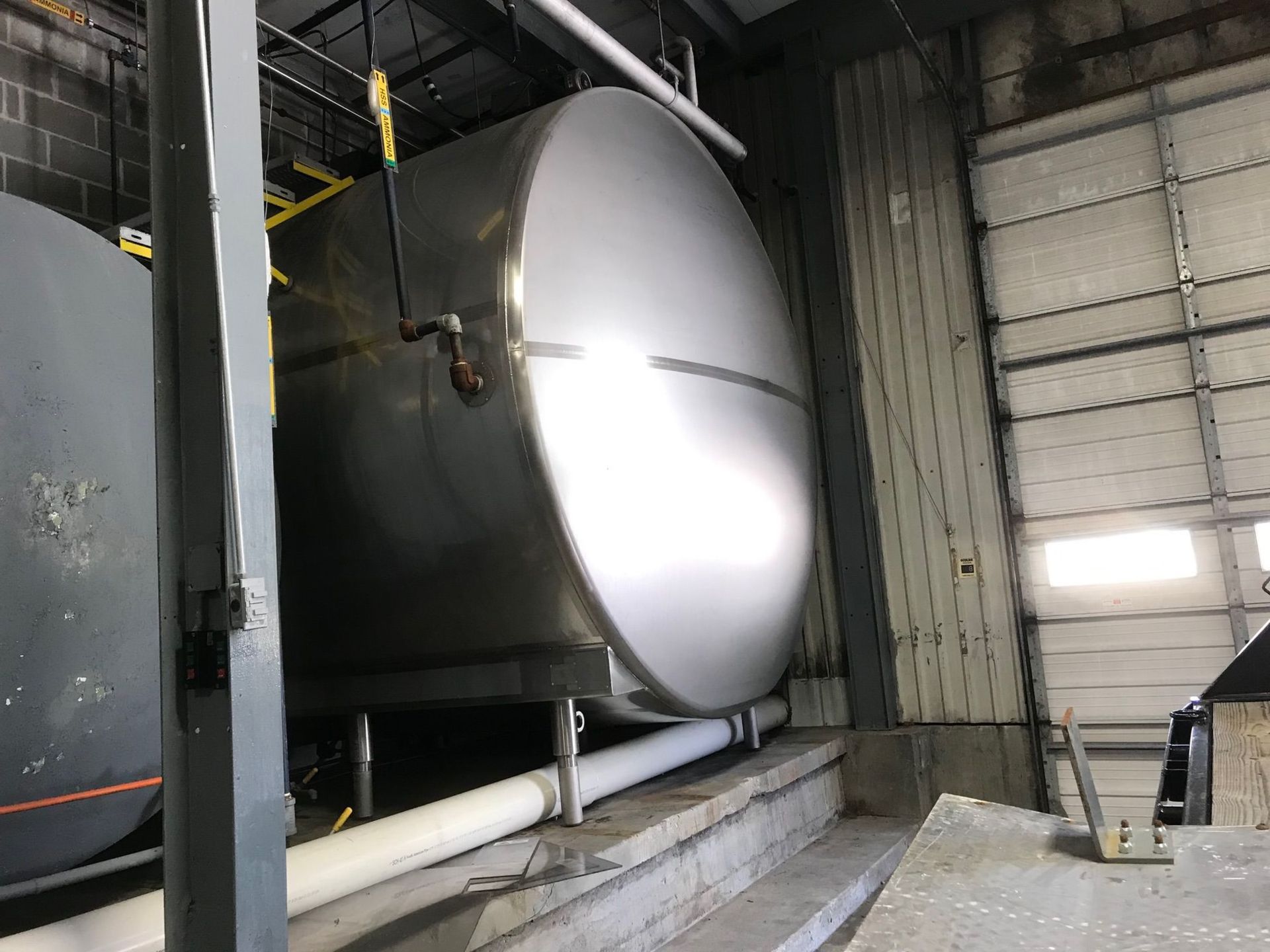 Walker 6,500 Gallon Stainless Steel Horizontal Tank, Jacketed, 2 ...