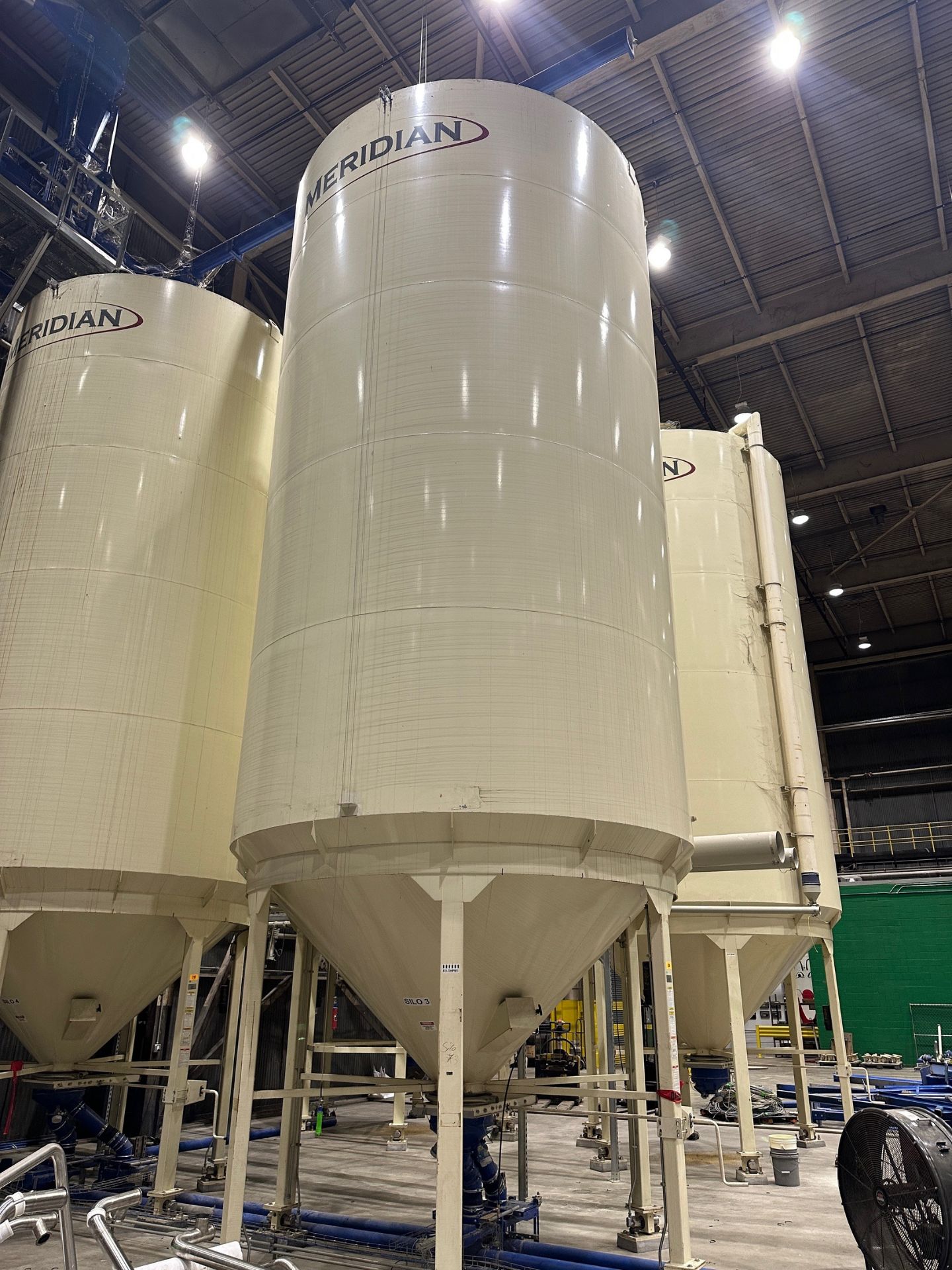 Meridian Grain Silo with Approx. 3000 Cubic Foot on Load Cells - S/N ...