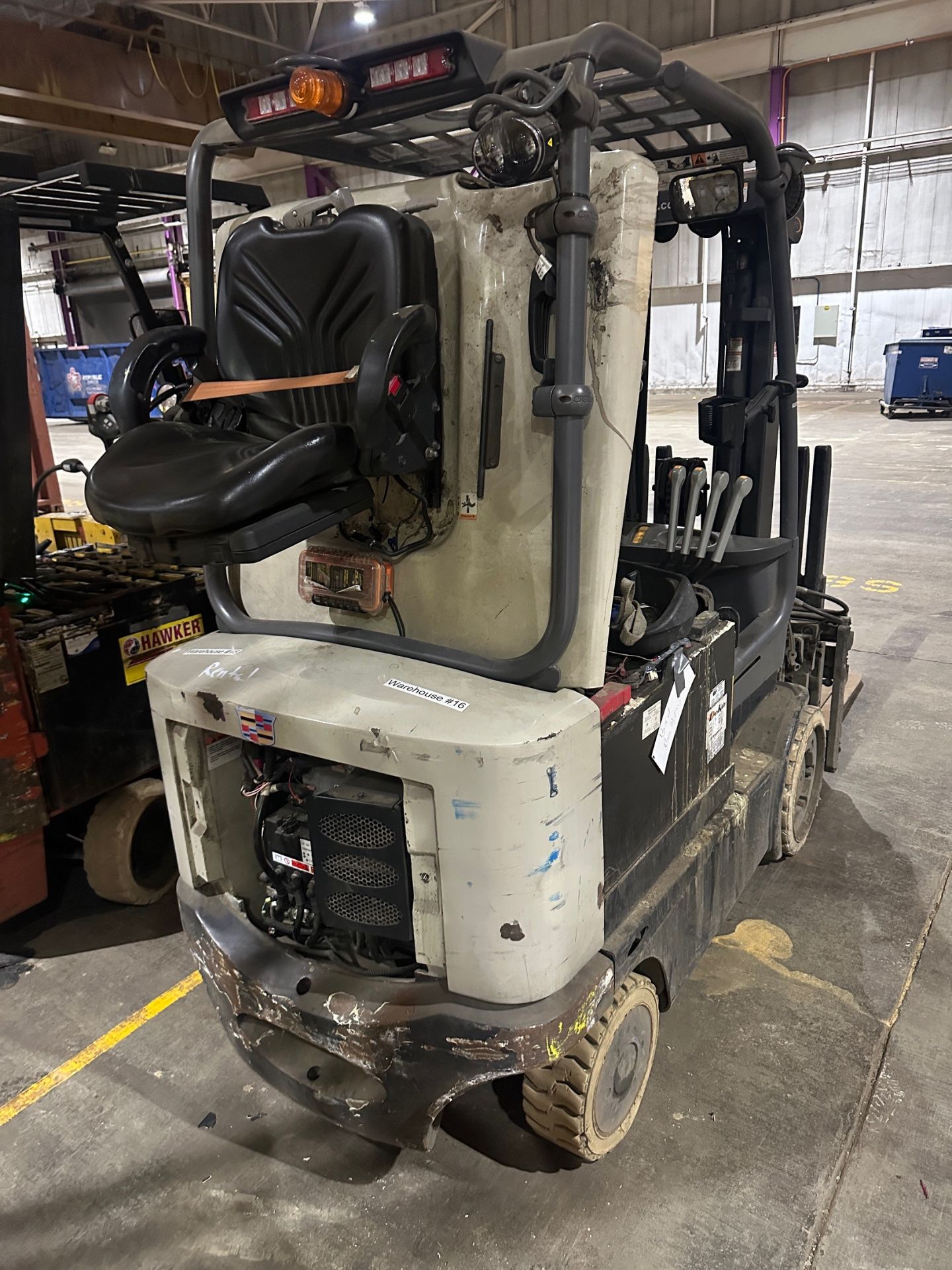 Crown 5200 Series Electric Fork Truck 5850 LB Capacity - S/N 10164481 ...