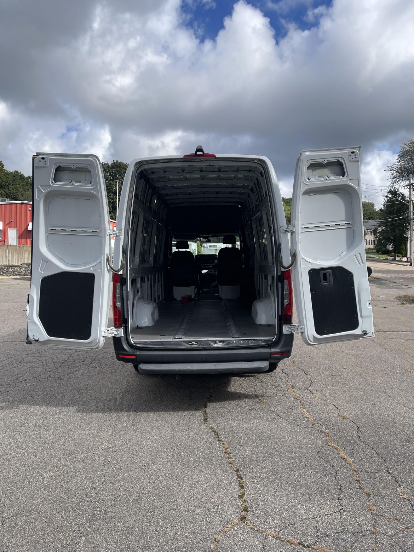 (SEE VIDEO) 2021 Mercedes Benz Sprinter 2500 Cargo Van, 4 x 2, Auto ...