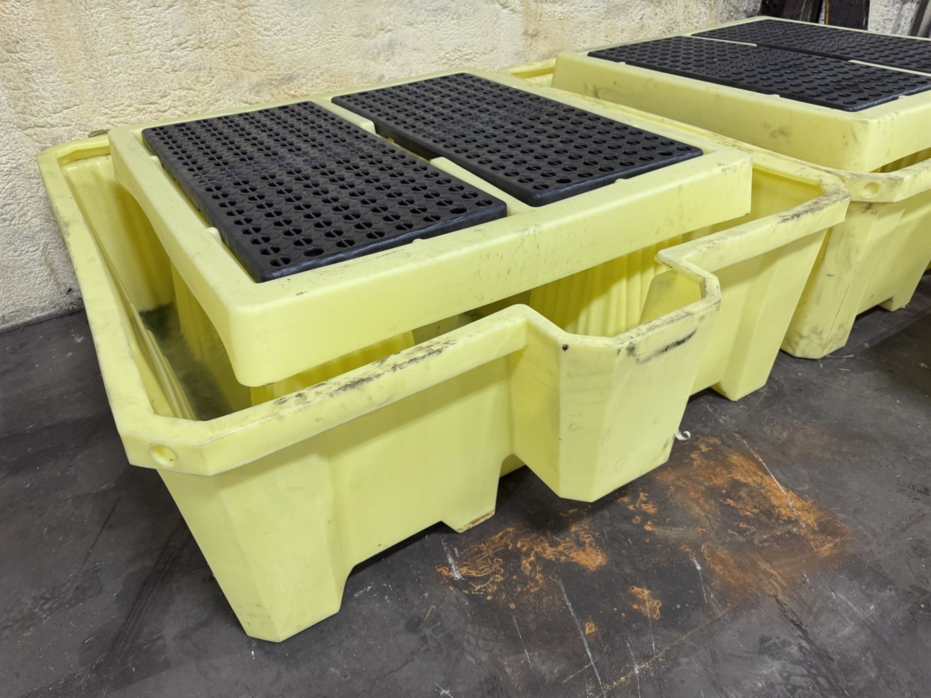 ULINE H-4436 IBC Spill Containment Platform, 385 Gallon, 8,000 Lbs ...