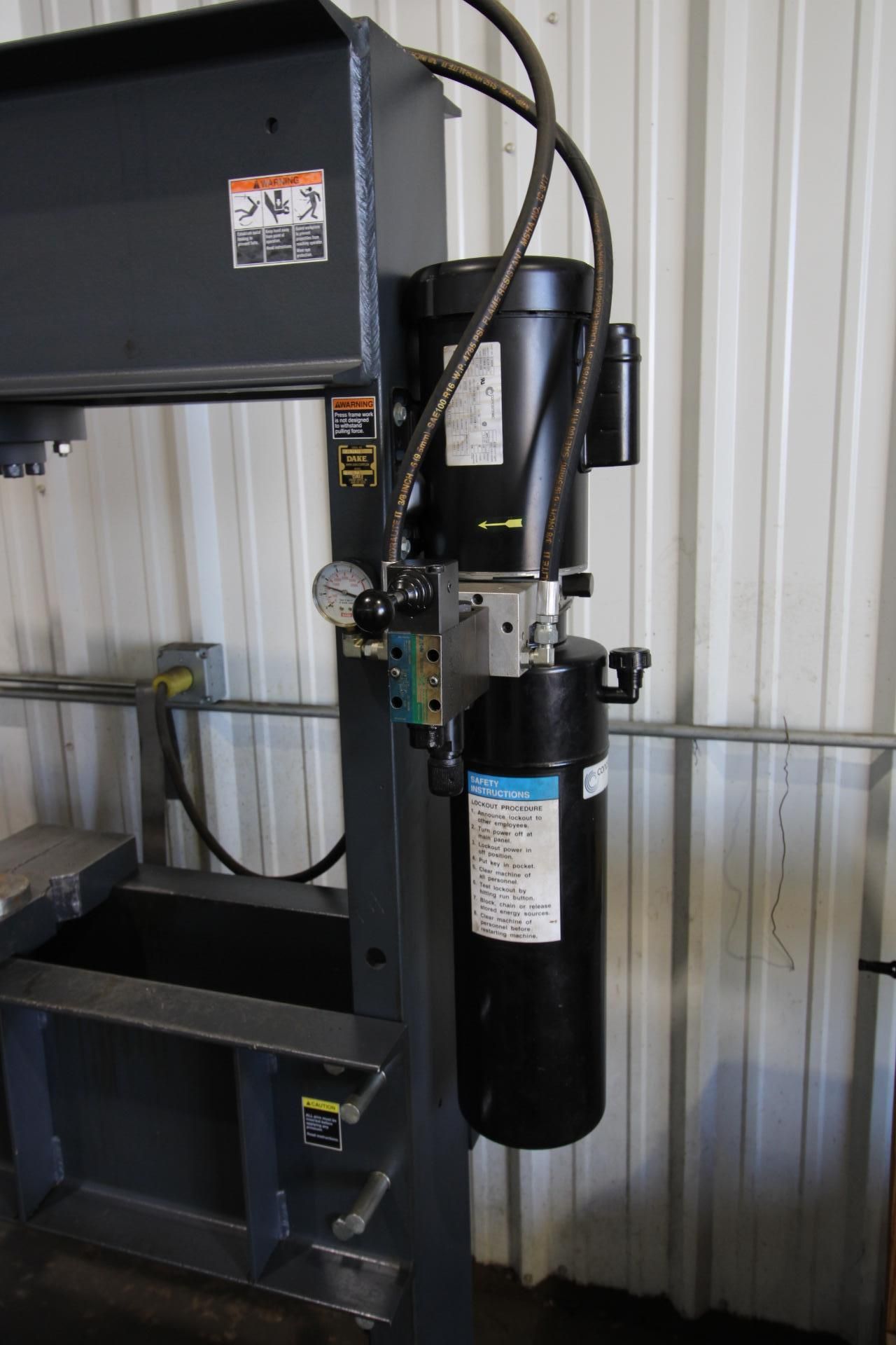 PRESS, DAKE MDL 909250, CRV Force 50DA, 50 T., electrically operated H ...