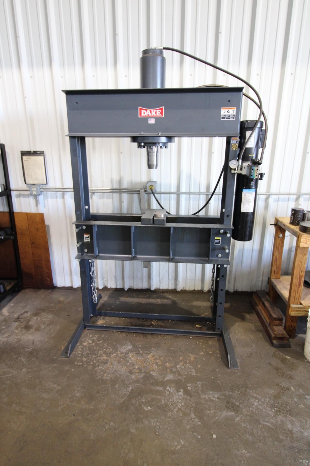 PRESS, DAKE MDL 909250, CRV Force 50DA, 50 T., electrically operated H ...