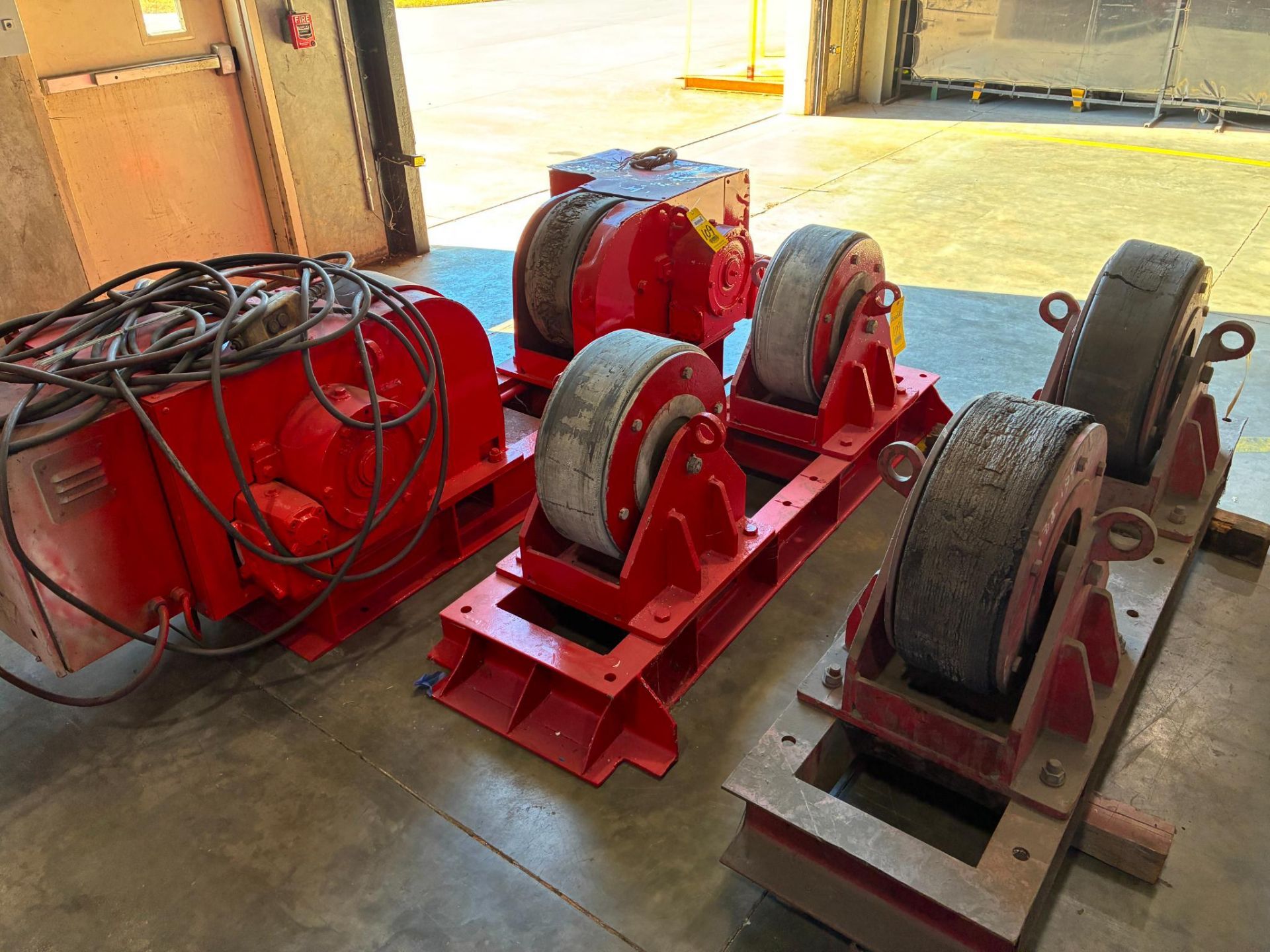TANK TURNING ROLL SET, ROMAR, APPROX. 40T. CAP., w/ (1) driver and (2 ...