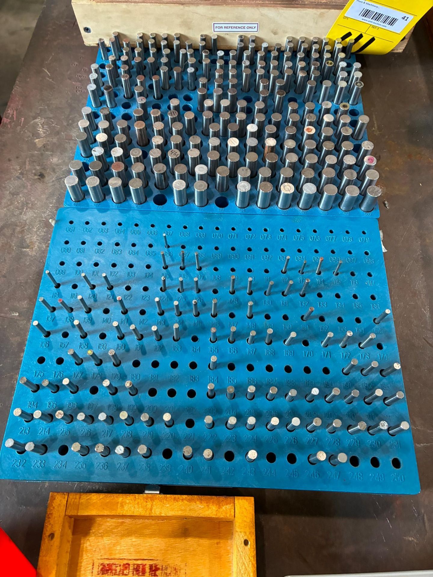 LOT OF PIN GAUGE & BLOCK GAUGE SETS, assorted