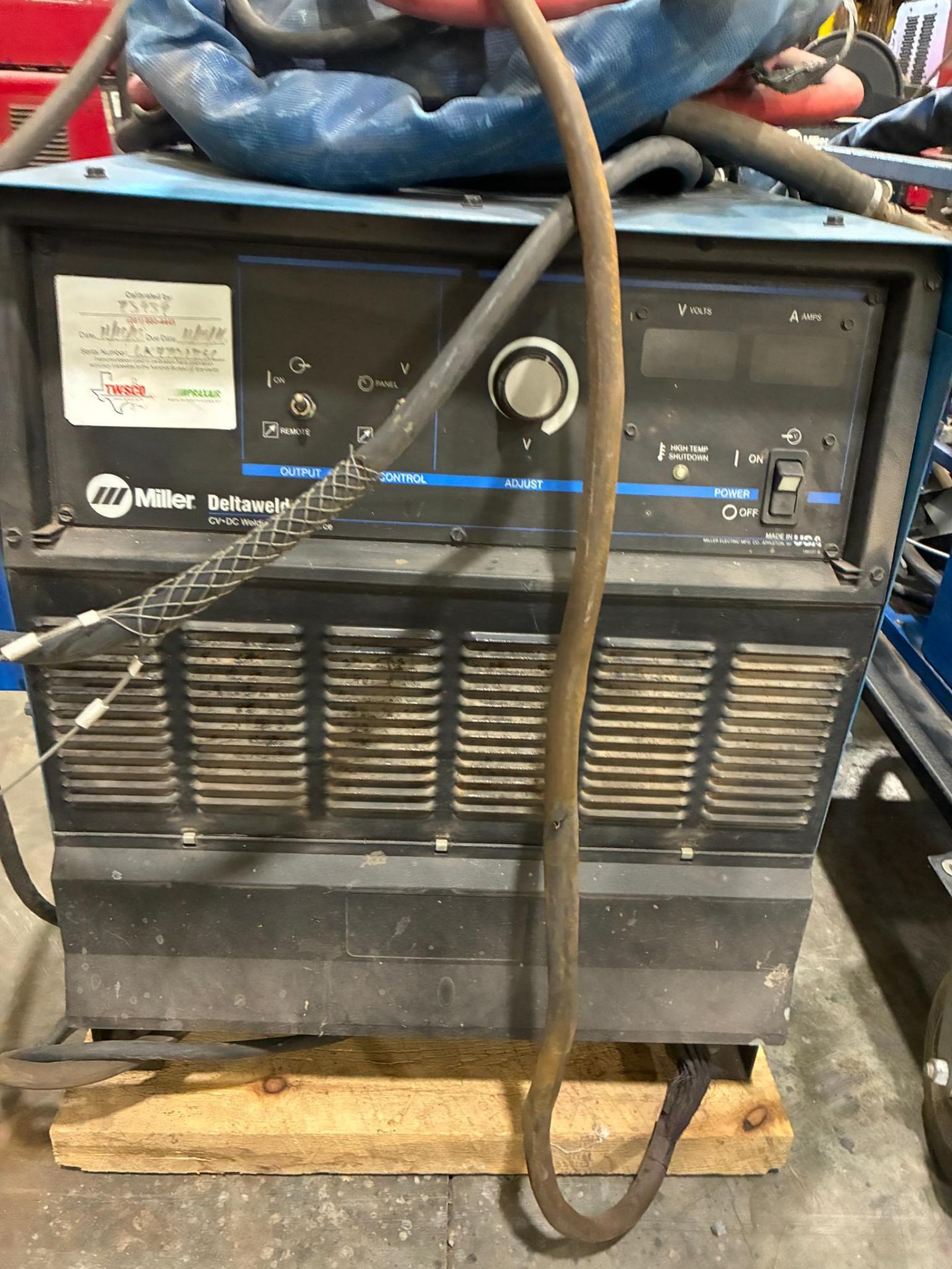 CLADDING SPRAY WELD SYSTEM, MILLER DELTA WELD 652, S/N LK470186C, w ...