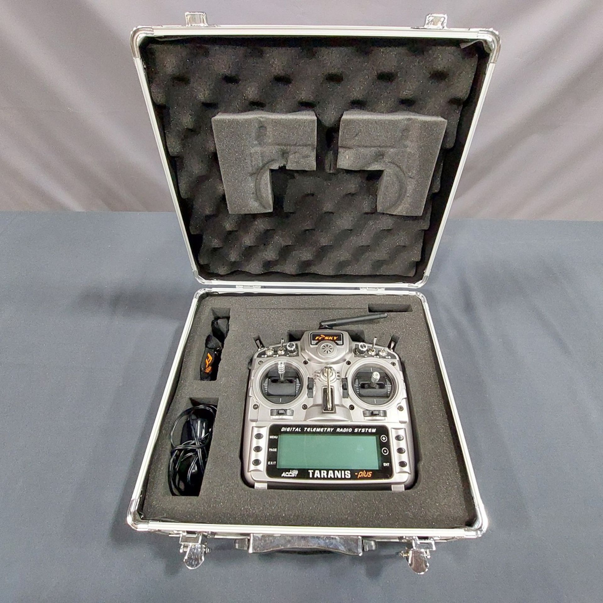 TARANIS, X9D, PLUS, DIGITAL TELEMETRY RADIO SYSTEM WITH CASE, S/N ...