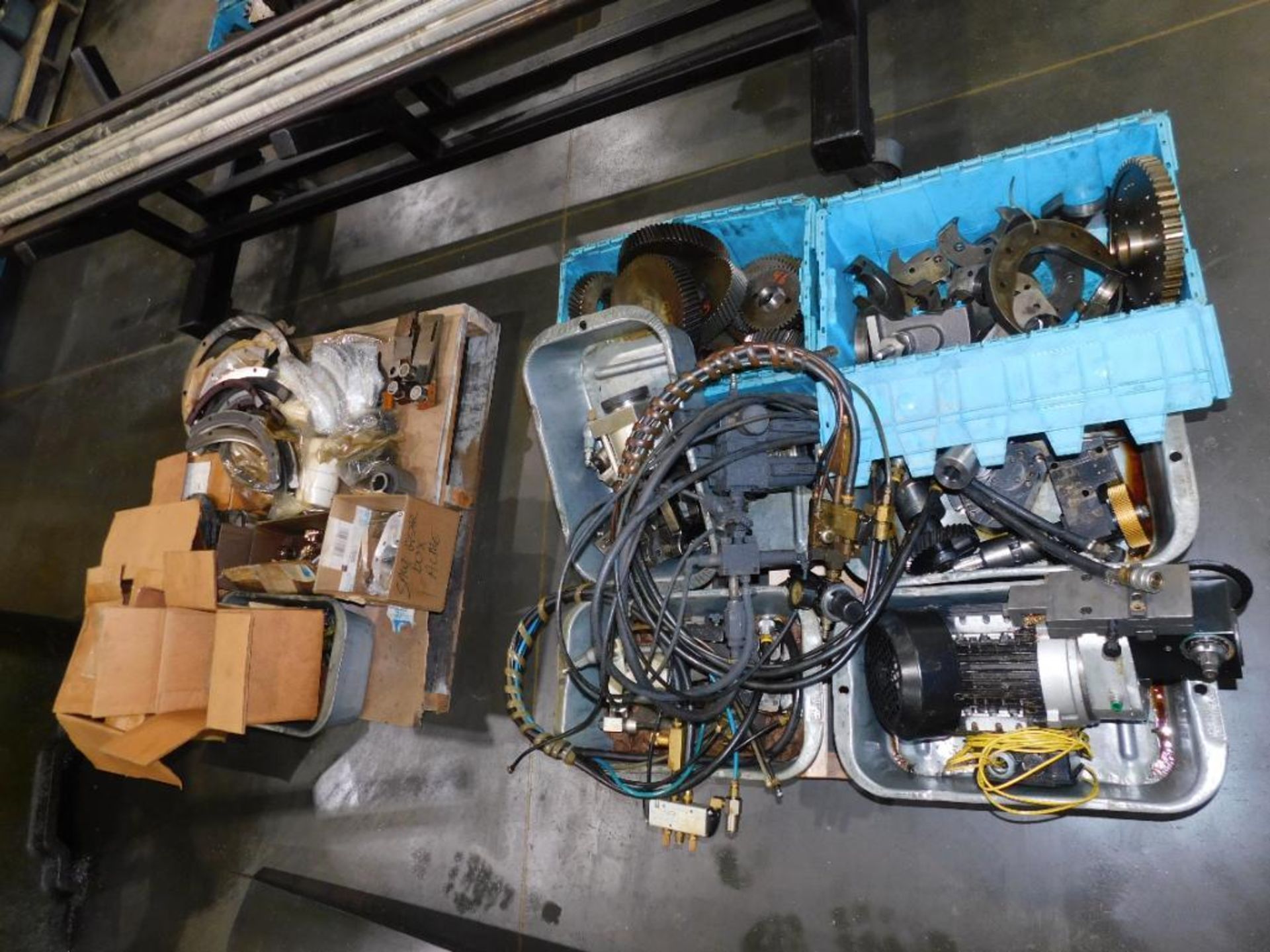 LOT: Assorted ACME Screw Machine Tooling & Spare Parts