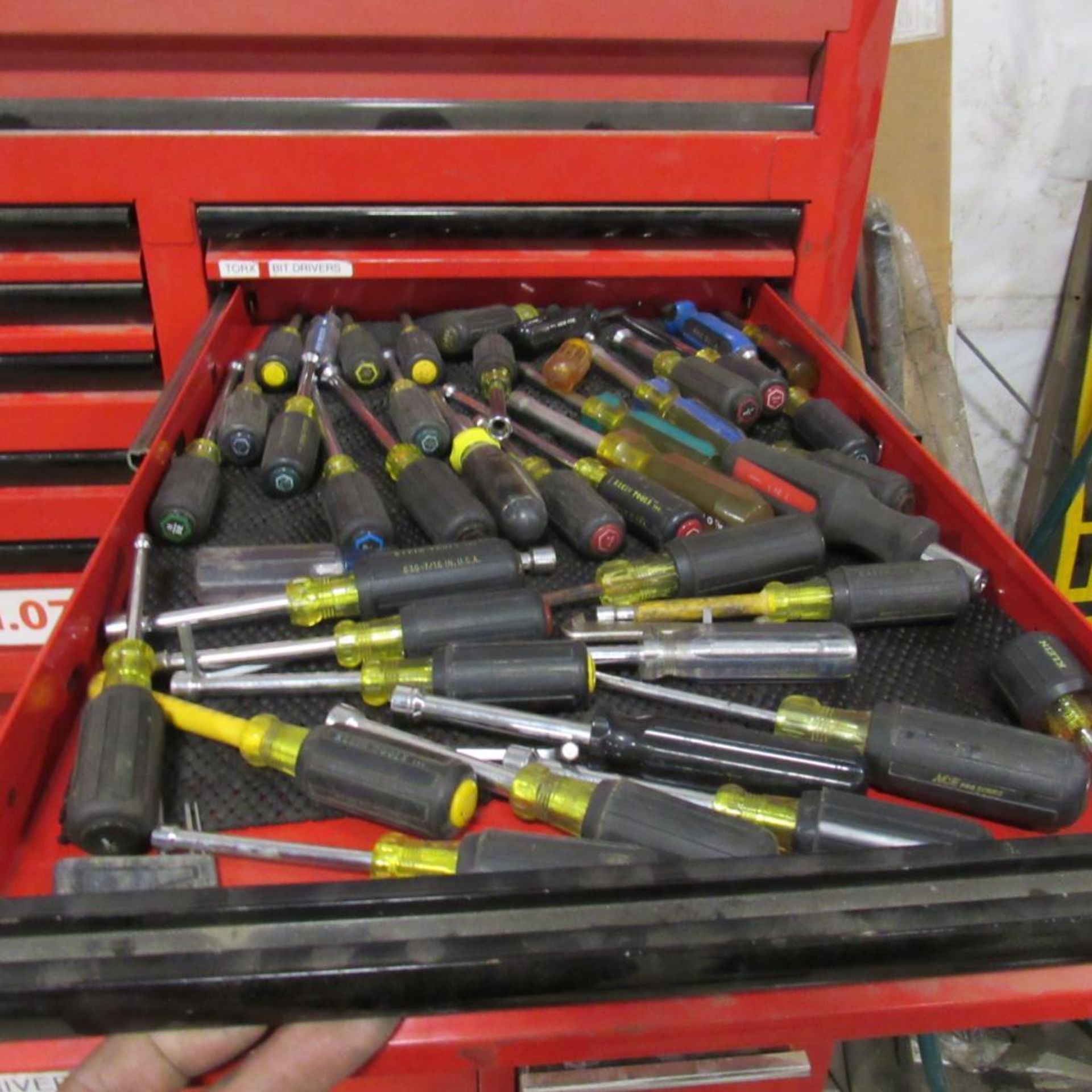LOT: (2) Piece Mac Tools TRCH Portable 1000 Tool Box w/Contents: Lower ...