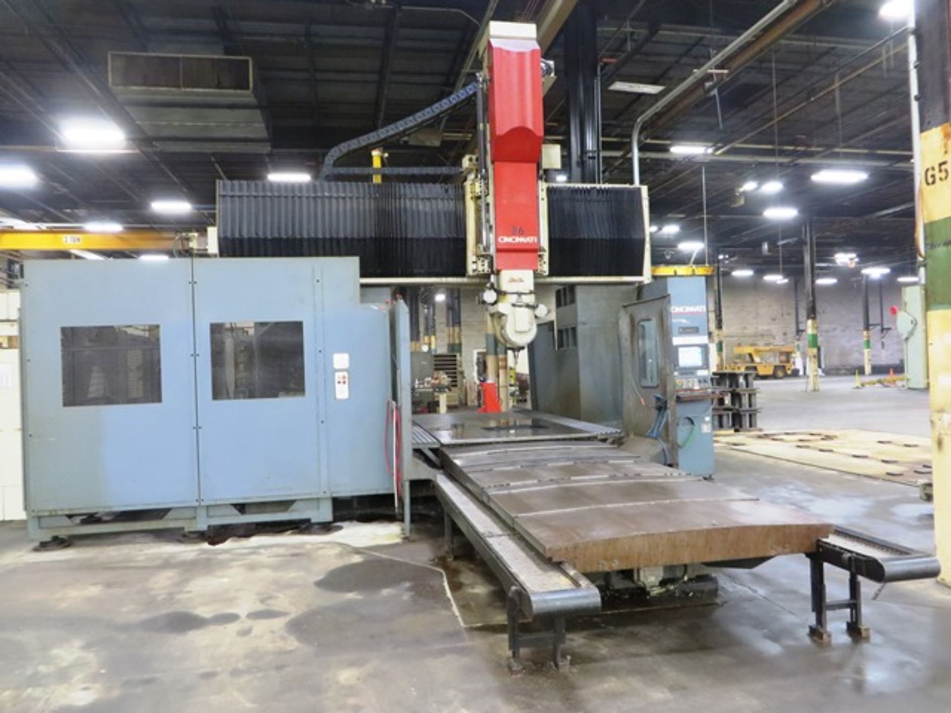 Cincinnati U5 5-Axis CNC Bridge Mill with 67" x 138" Bed, 157" X-Axis ...