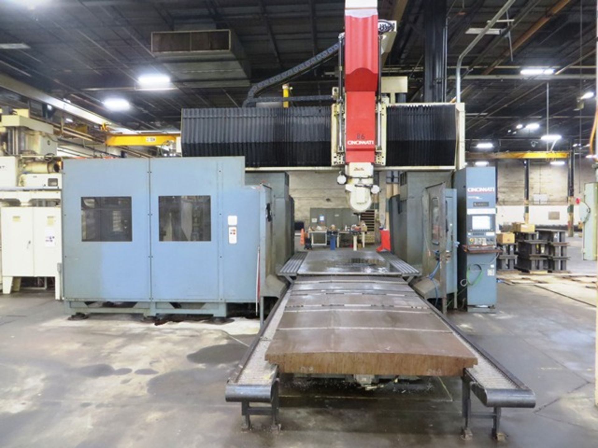 Cincinnati U5 5-Axis CNC Bridge Mill with 67" x 138" Bed, 157" X-Axis ...