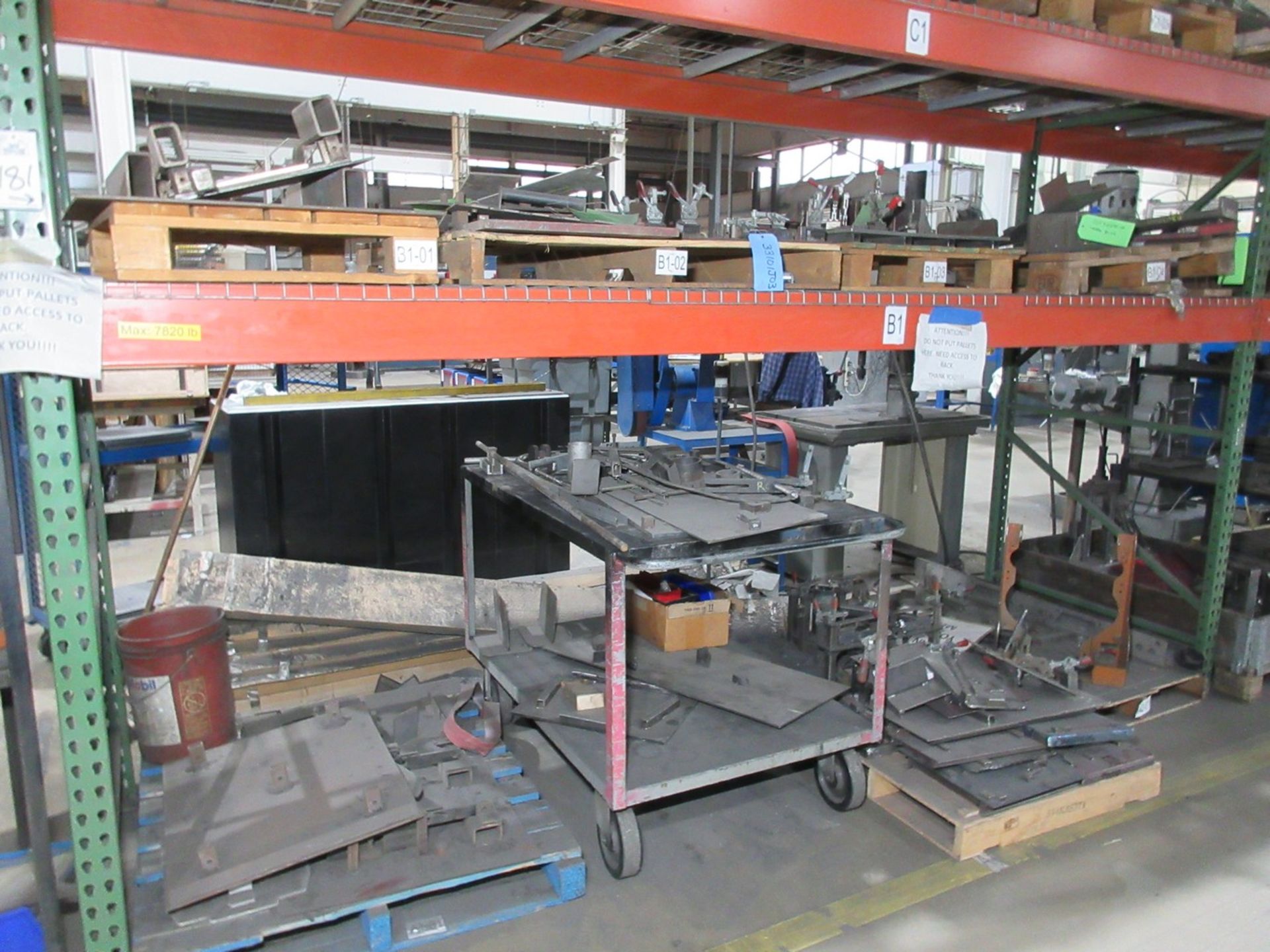 (1) Section of Adjustable Pallet Racking with Assorted Parts Fixtures ...