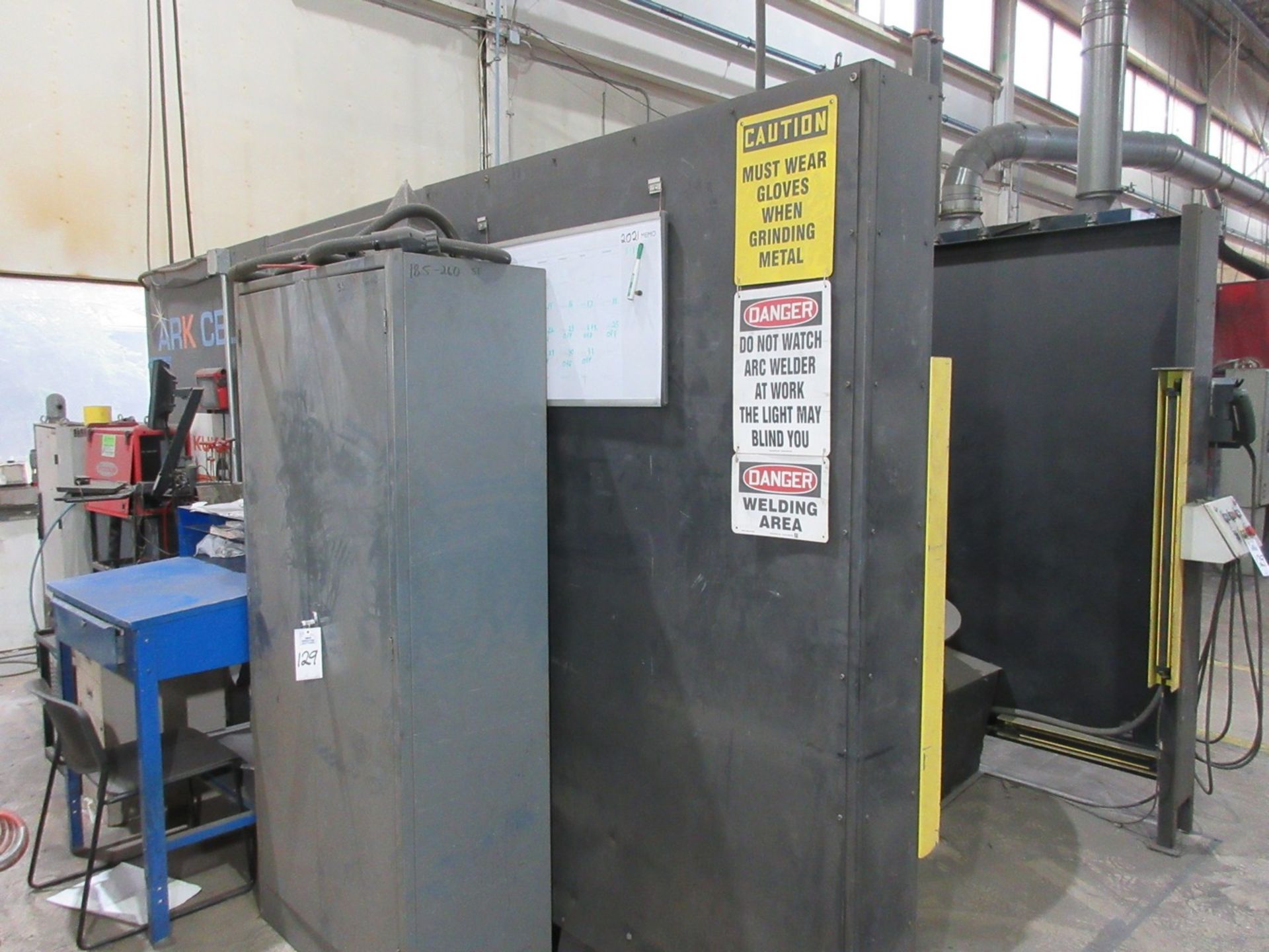 Ark Cells Robotic Welding Cell, Kuka KR 6 ARC Robot, Kuka KR C 2 AK1 ...
