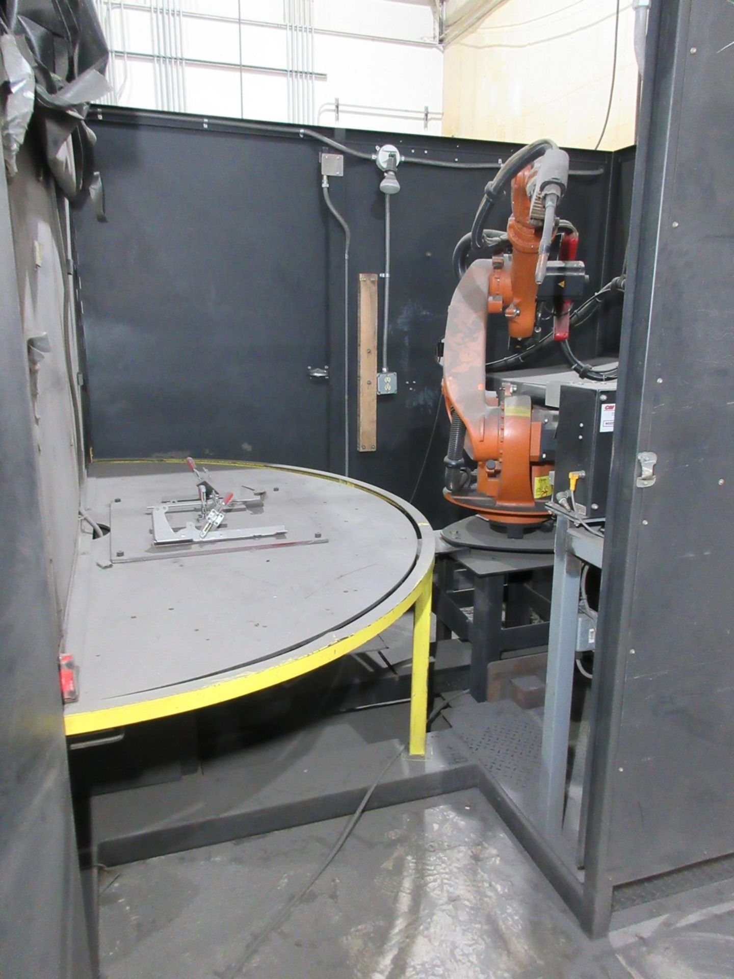 Ark Cells Robotic Welding Cell, Kuka KR 6 ARC Robot, Kuka KR C 2 AK1 ...
