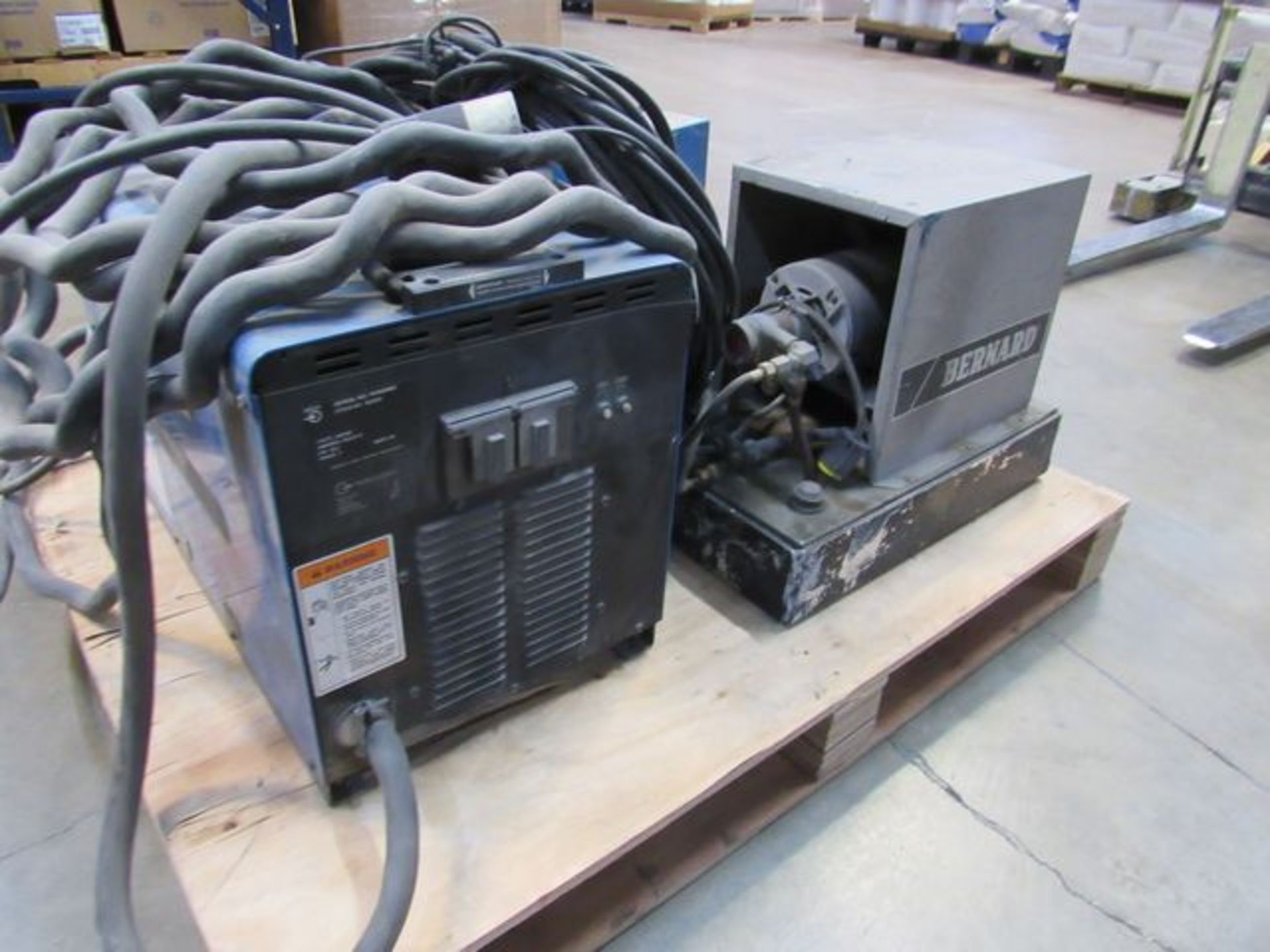 (1) WELDER MILLER INVISION 456P S/N KH425983 WITH BERNARD COOLER, (1 ...