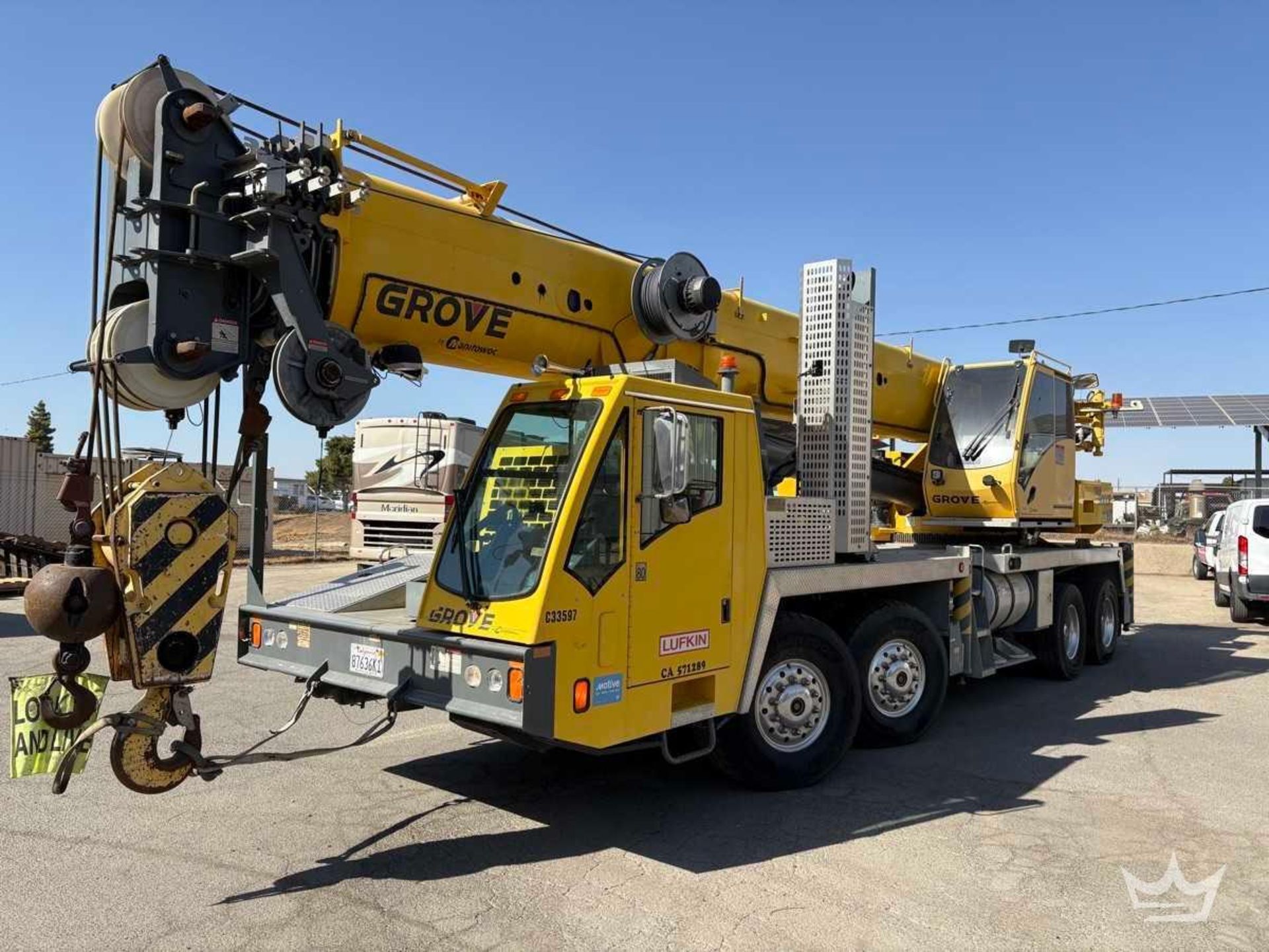 Location: Bakersfield, CA. (C33597) Full 46k lb. weight package for ...