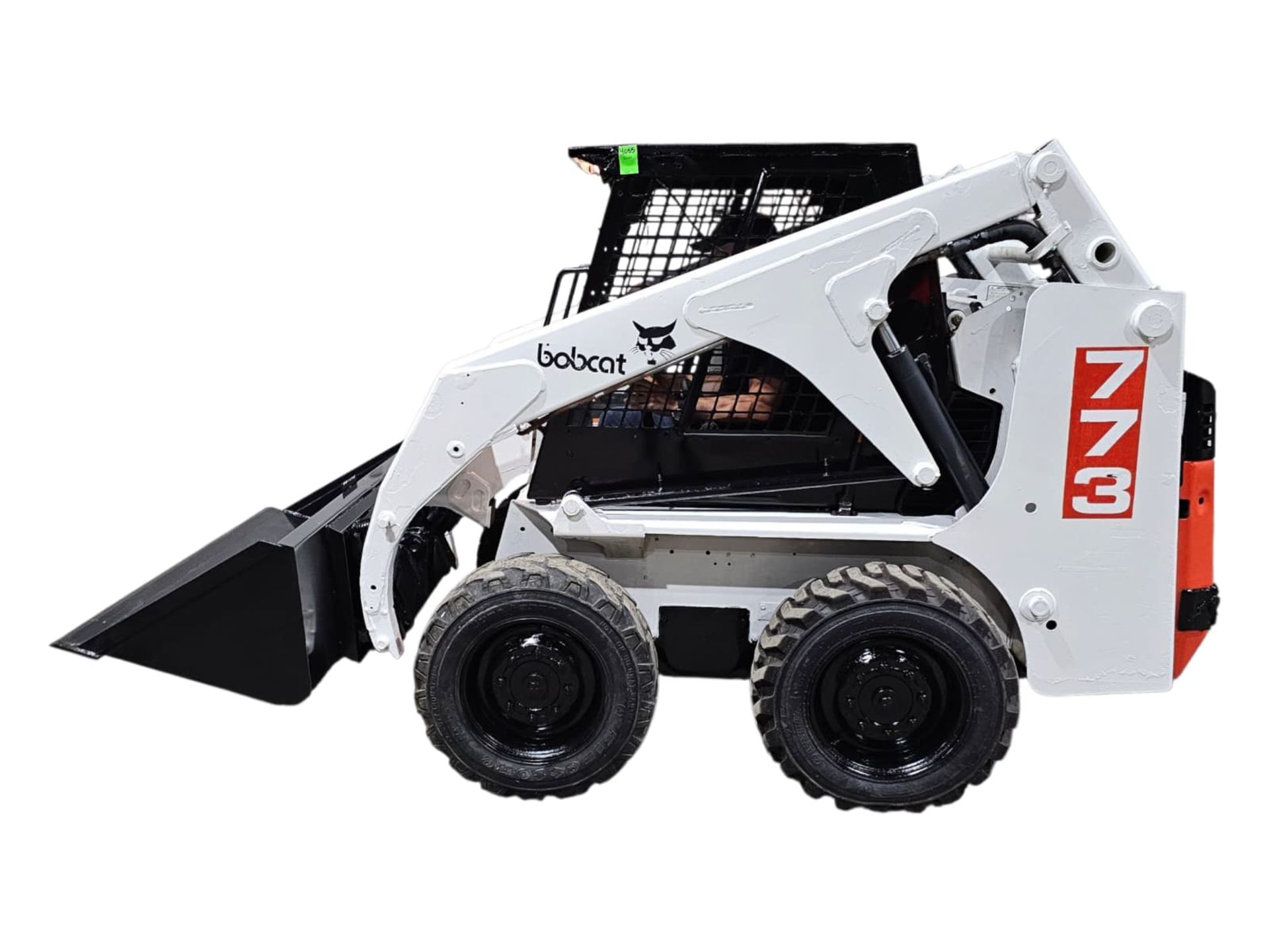 Bobcat Model 773 Diesel Skid Steer WITH LOW HOURS and Bucket