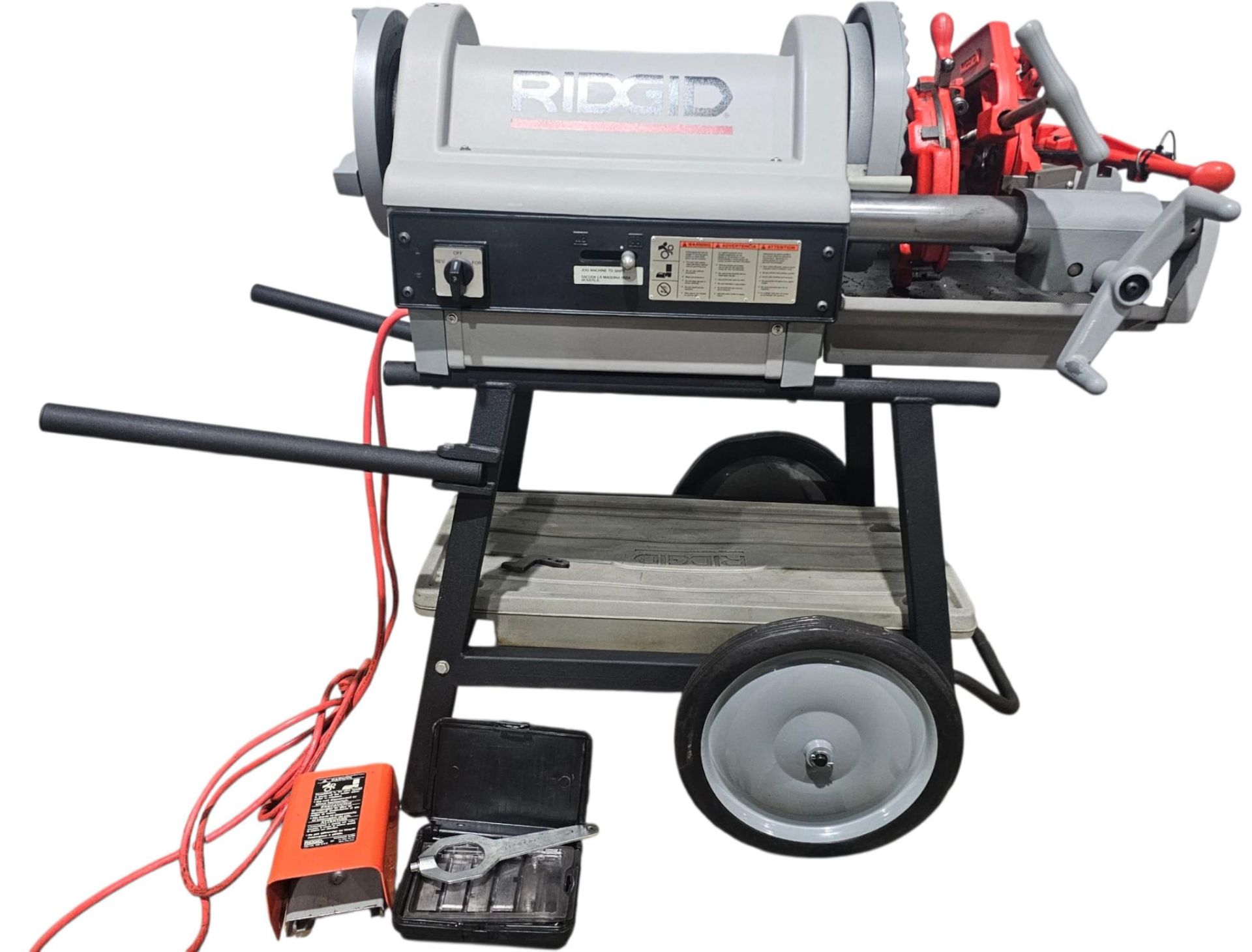 RIDGID 1224 Pipe threader w/ control pedal and die