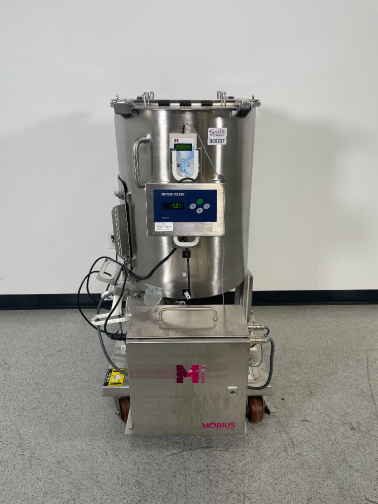 Millipore Mobius SST 100L Disposable Mixer Carrier, SN: M16126-01 ...