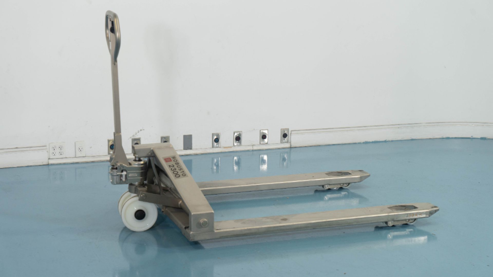Schneider Robusto 2300 Stainless Steel Pallet Jack for Glatt Tote ...