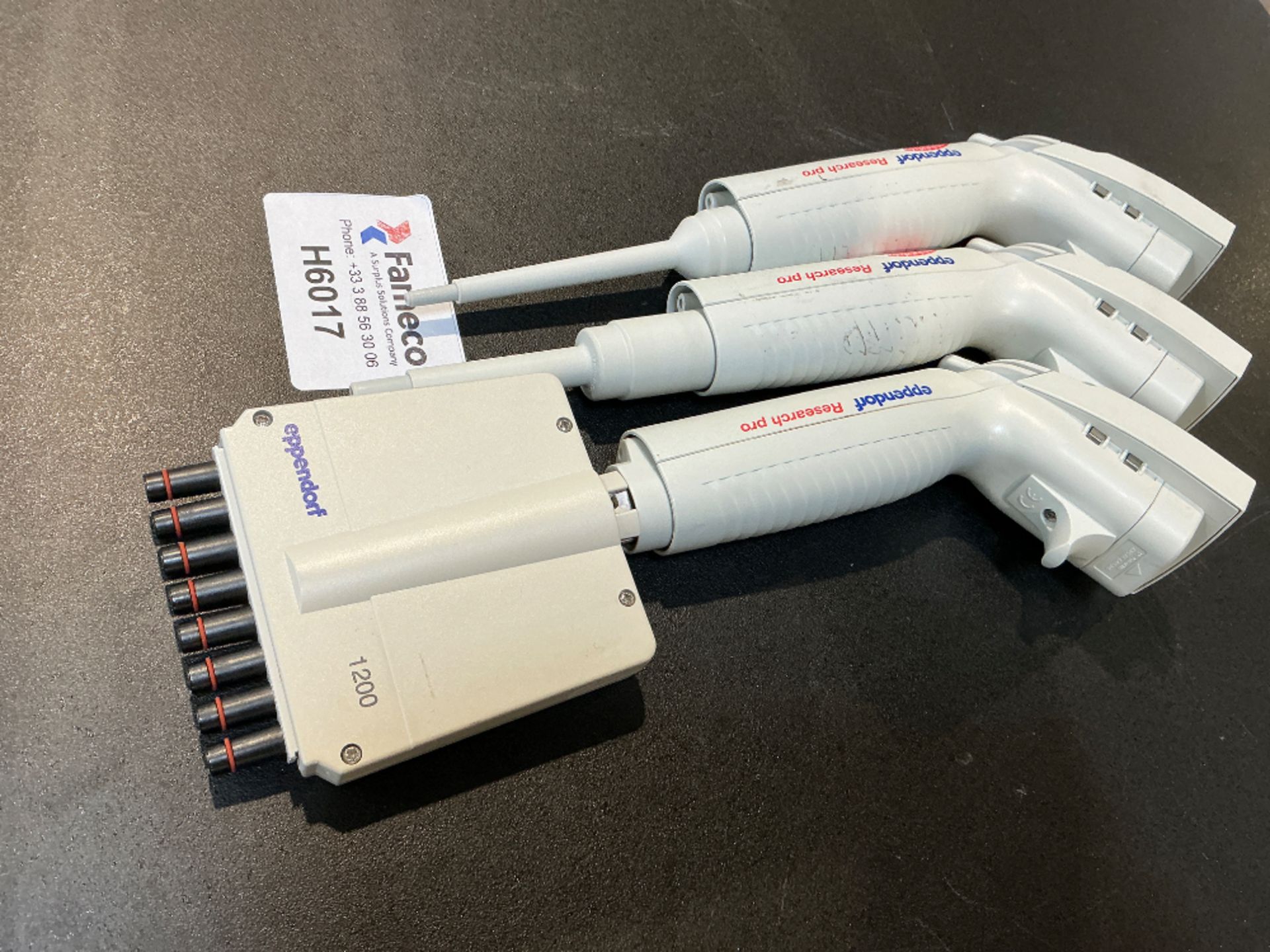 Eppendorf Research Pro Pipettes x3 ,SN: NA, Set of 3 pipettes ( 100µL ...