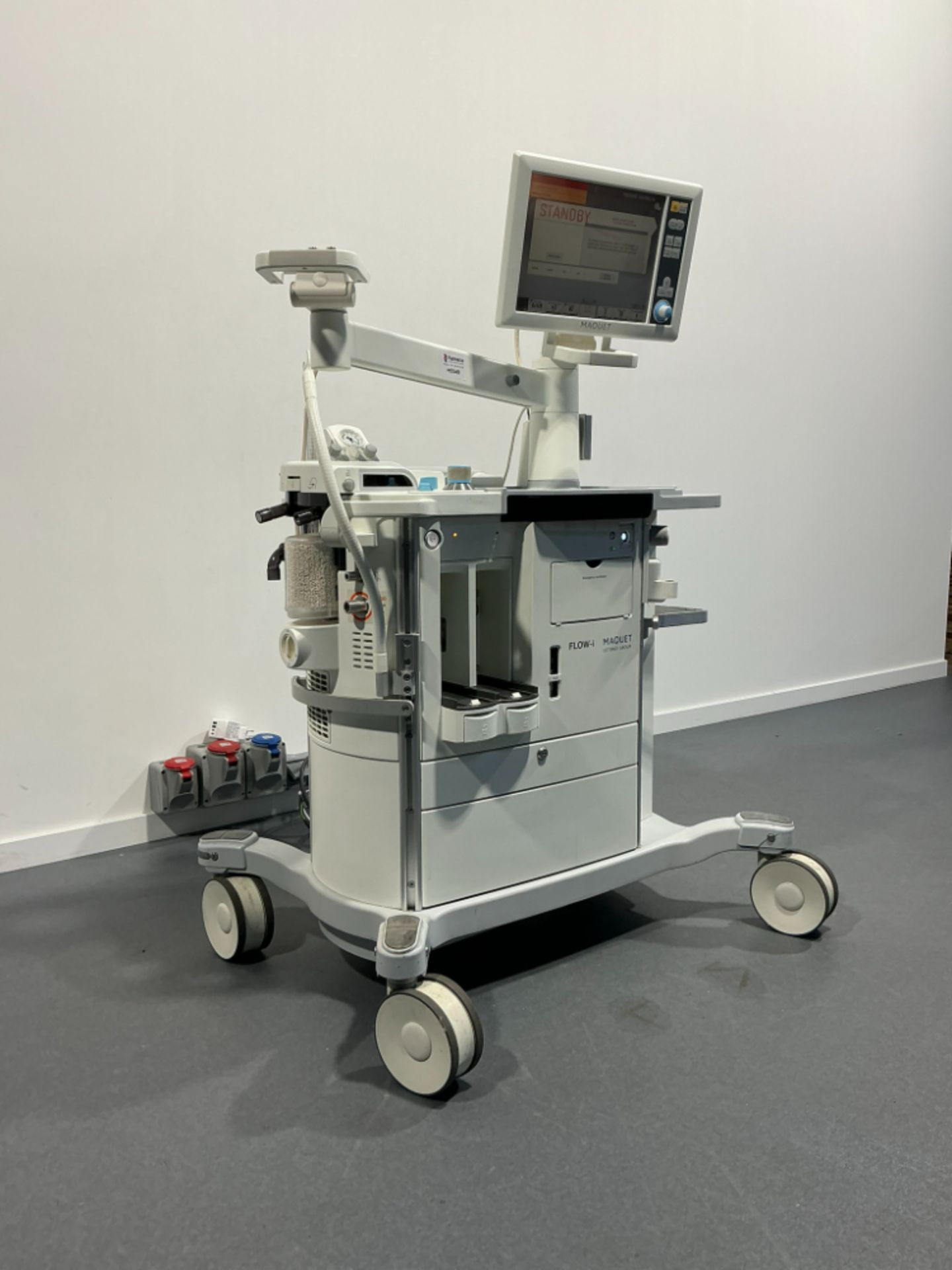 Maquet Flow-i Anesthesia, SN: 1269, Panel subsytem not compatible with ...