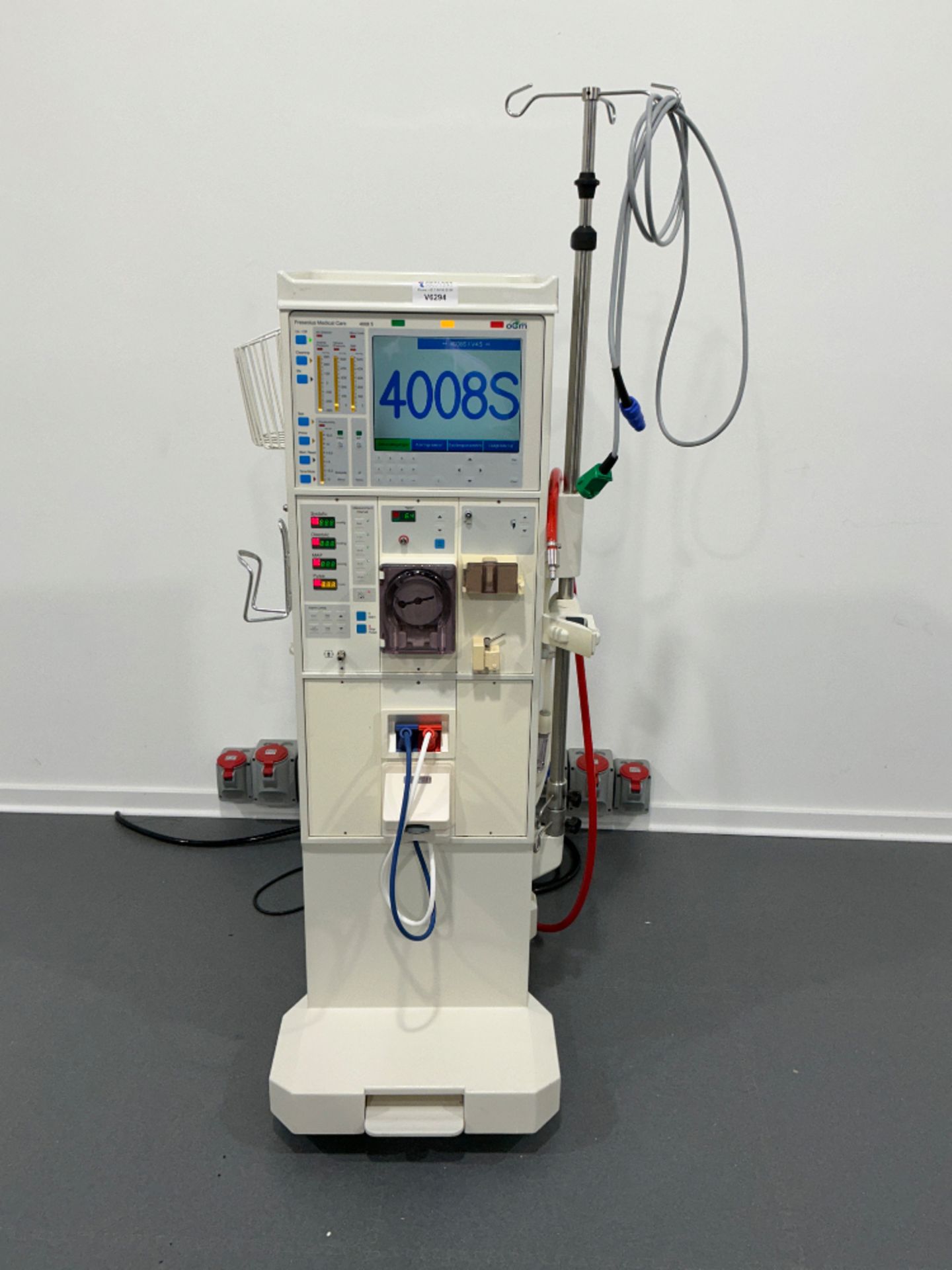 Fresenius 4008S Dialysis, SN: 4VCAS928, NOTE: Powered on / 40 627 heures