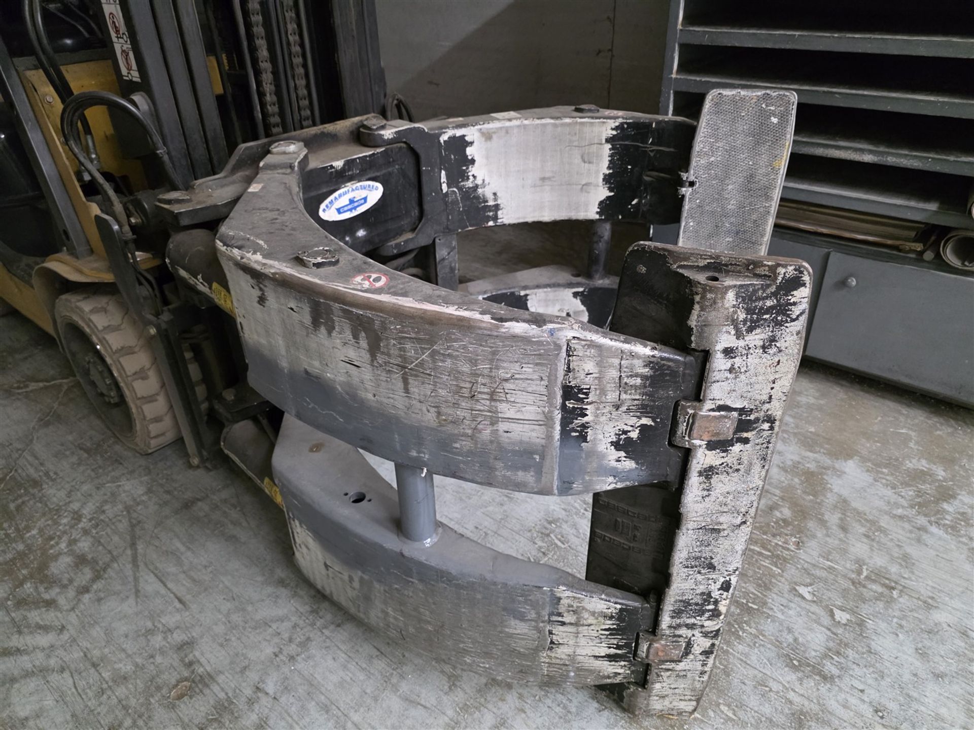 Caterpillar LPG Roll Clamp Forklift Model C6500, S/N AT83F60318, Triple ...