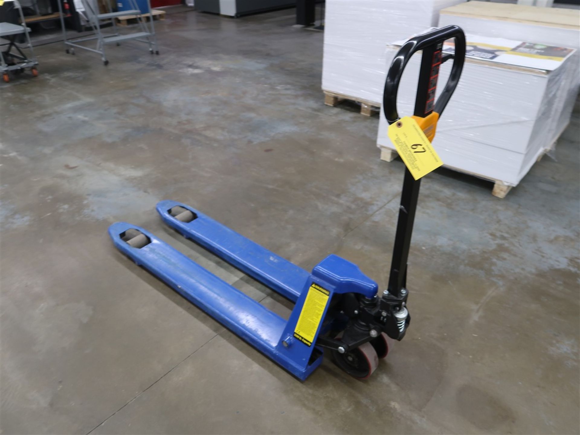 2021 Global Industrial Hydraulic Pallet Jack 5,500 Lb Capacity, 18" x ...