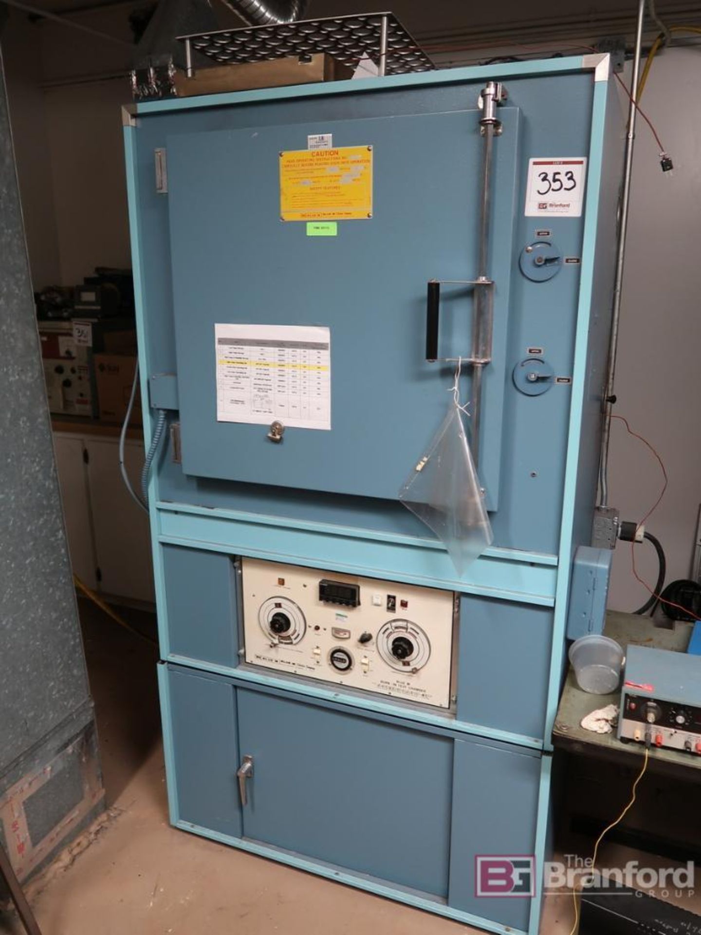 Blue M Burn In Test Chamber Model POM - 7-9BI E/F, Note these items are ...