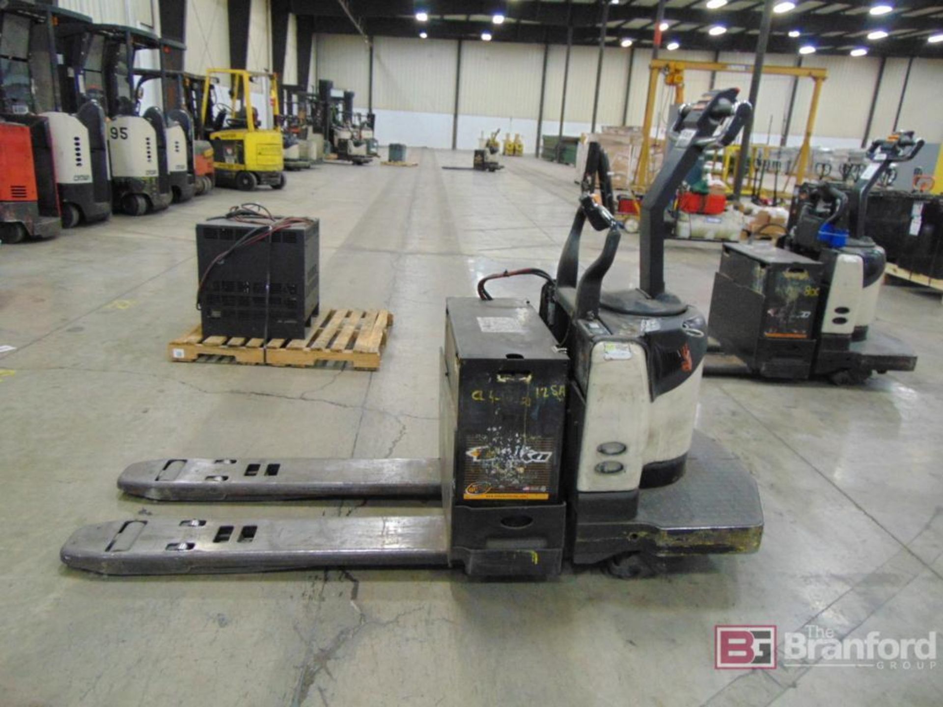 Crown Model PE4000-60 End Control Ride-On Electric Pallet Jack, 6000-Lb ...