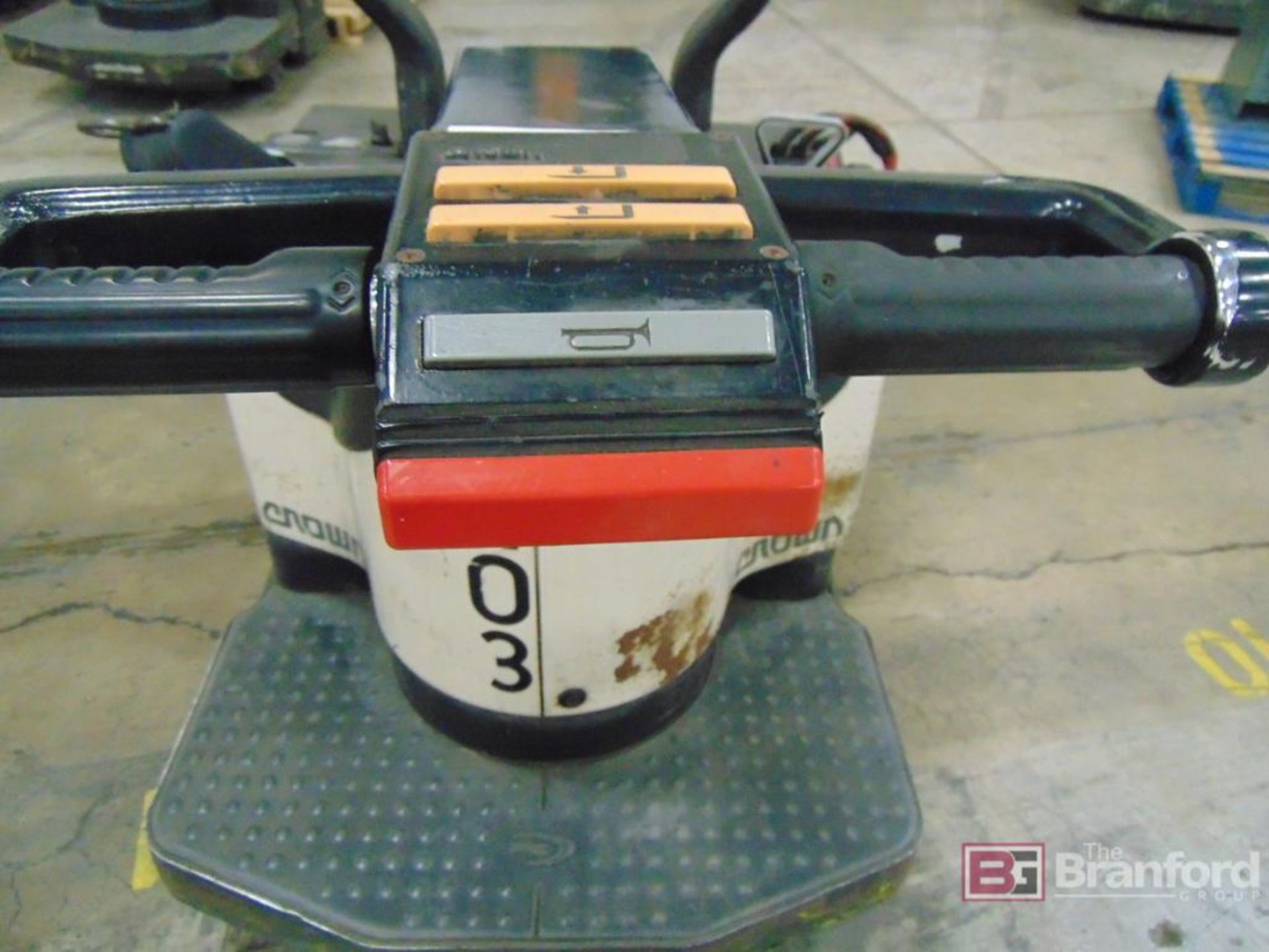 Crown Model PE4000-60 End Control Ride-On Electric Pallet Jack, 6000-Lb ...