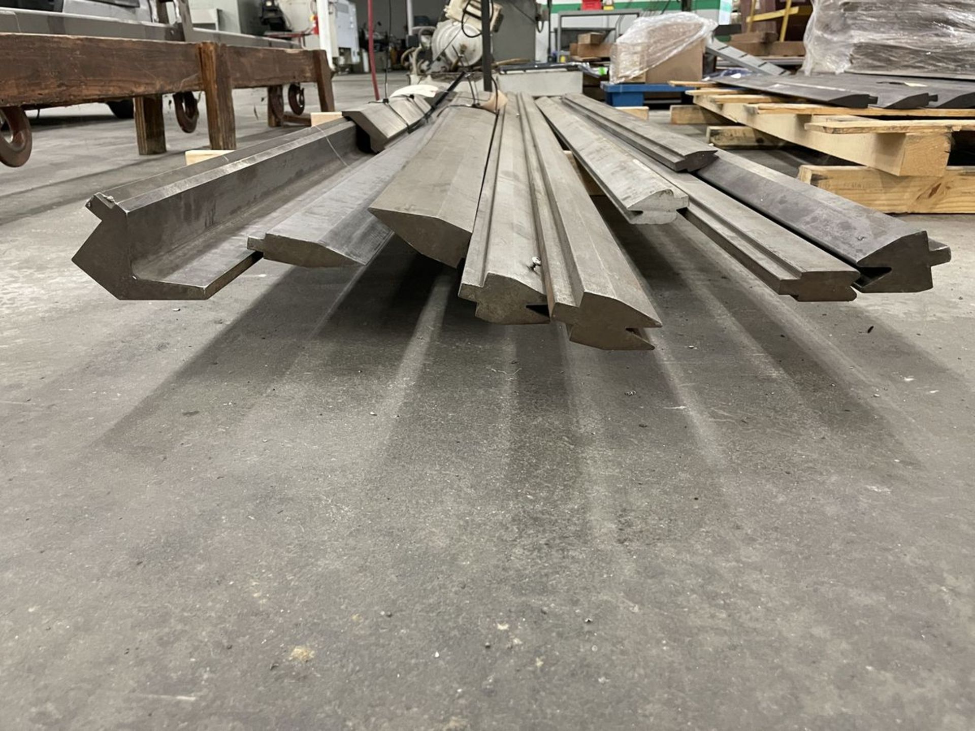 Assorted American Tang Press Brake Tooling - Including Gooseneck ...