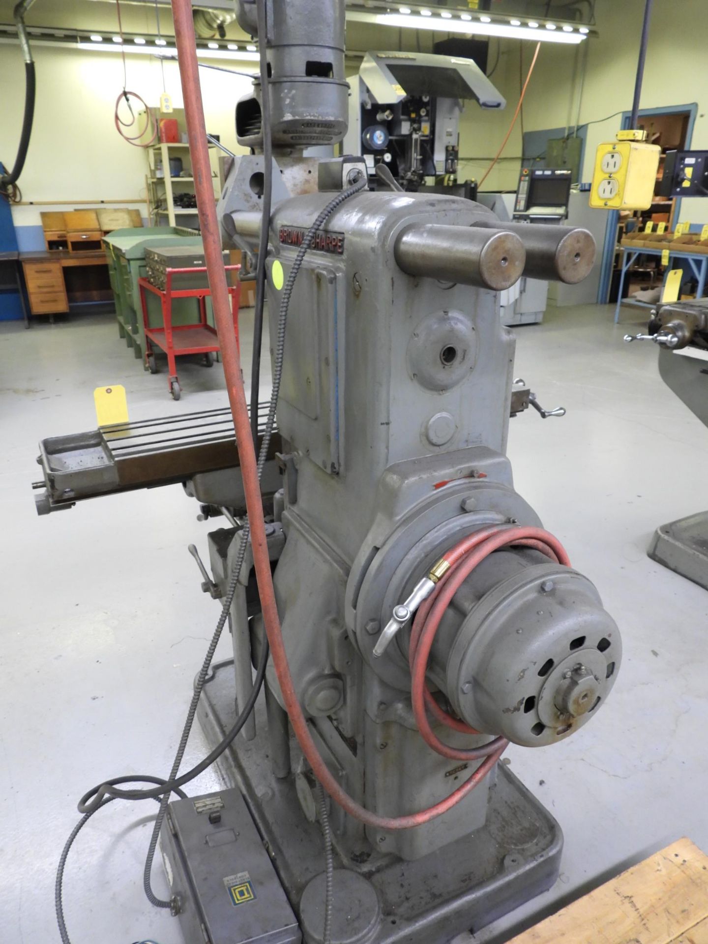 Brown & Sharpe #2 Horizontal Mill, 40 Taper, with Bridgeport 1/2 HP M ...