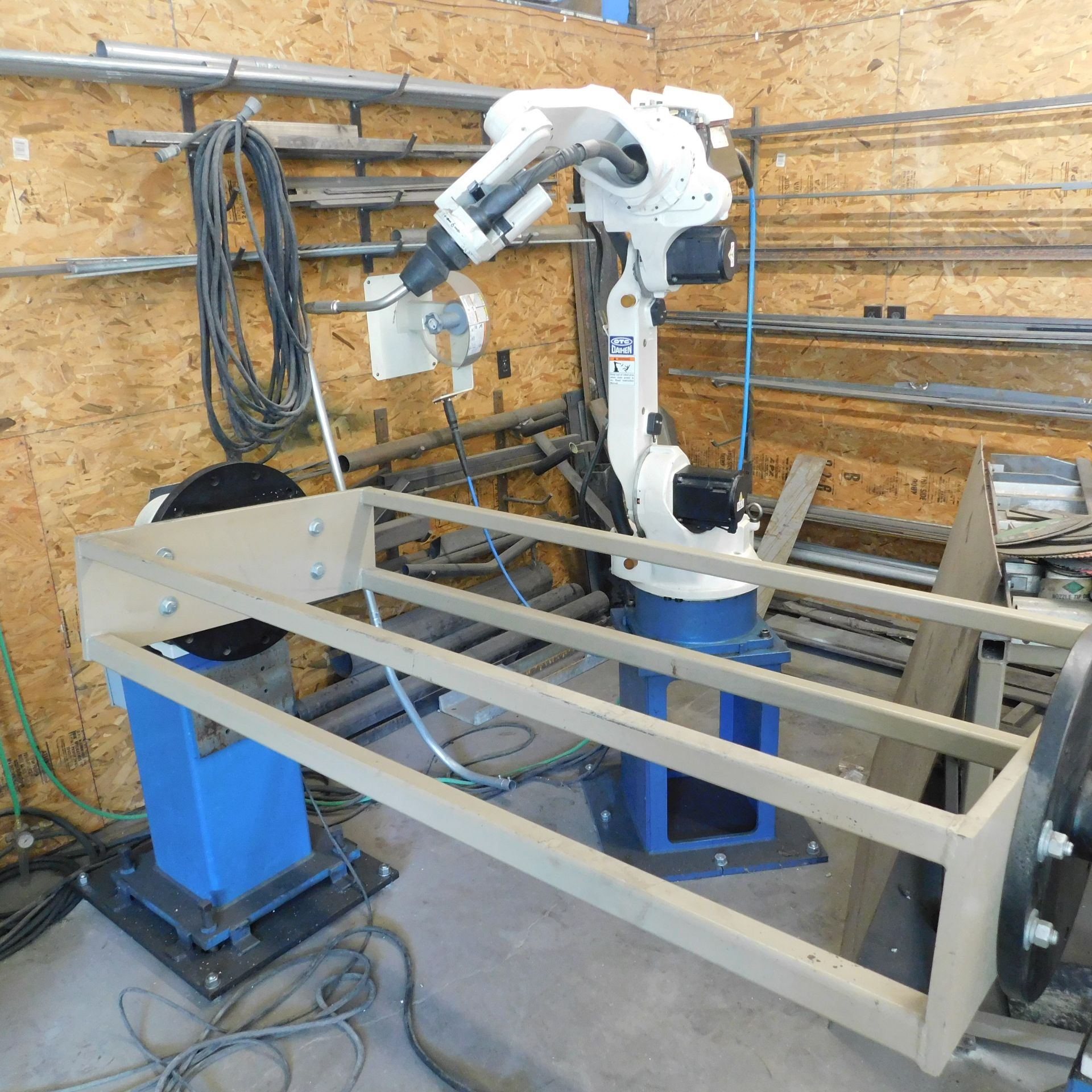 OTC Model AX21 UV0000 Robotic Welder, s/n L21410YZ5080401, 6 Axis, 55. ...