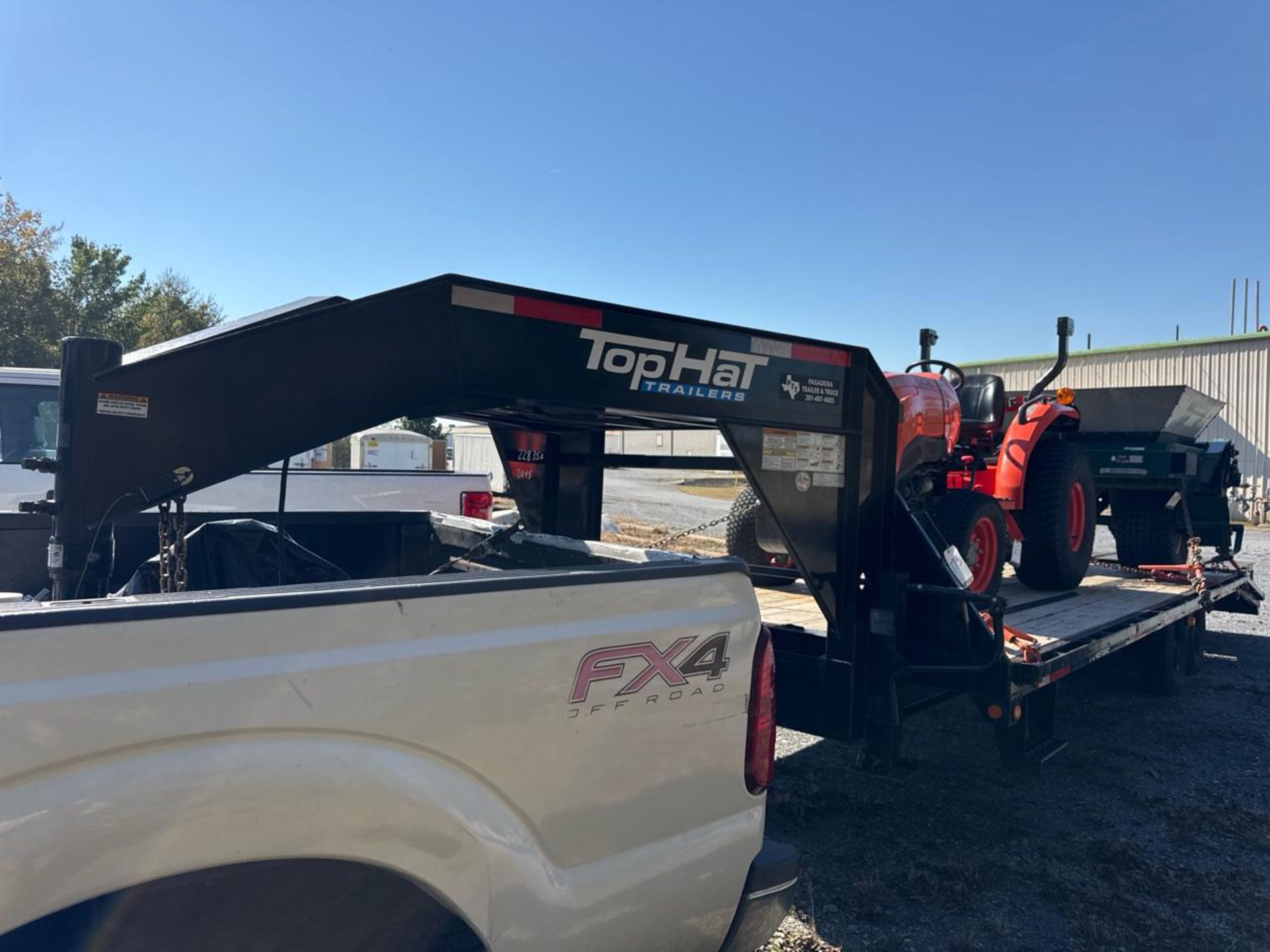 2023 Top Hat 25' Gooseneck Flatbed Trailer w/ Ramp, Vin ...
