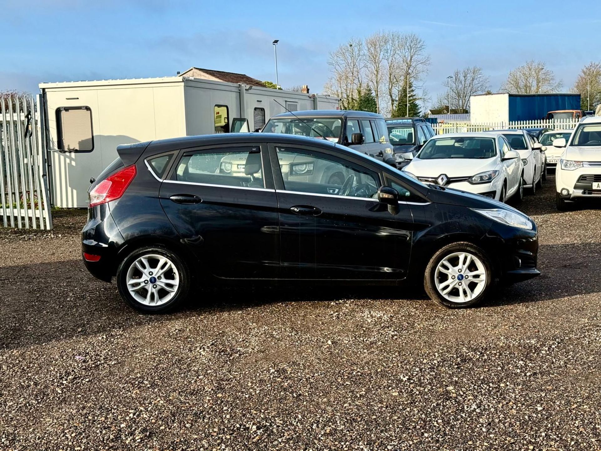 **ON SALE** FORD FIESTA 1.0 ECOBOOST 100 ZETEC HATCHBACK 2016 (16 ...