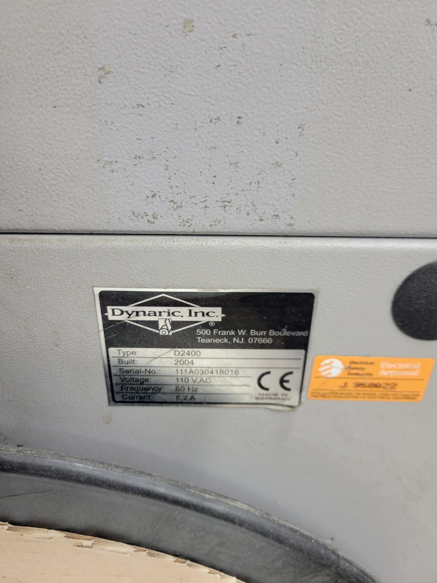 Dynaric Inc. D2400 Automatic Strapping Machine