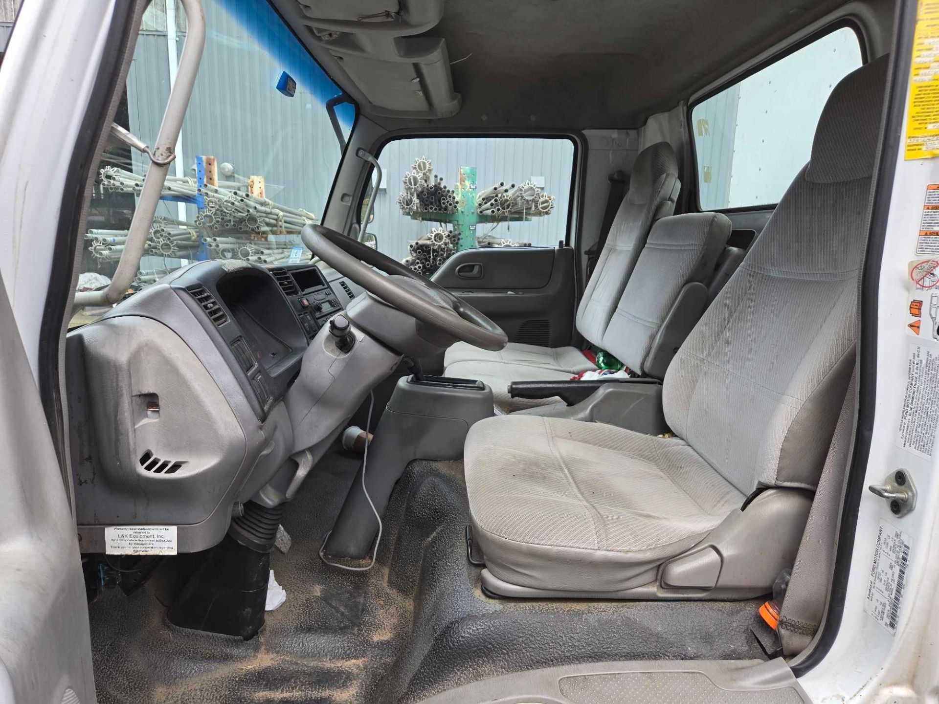 2006 Ford LCF 16 foot box truck, Power stroke, 4.5L, V6, VIN ...