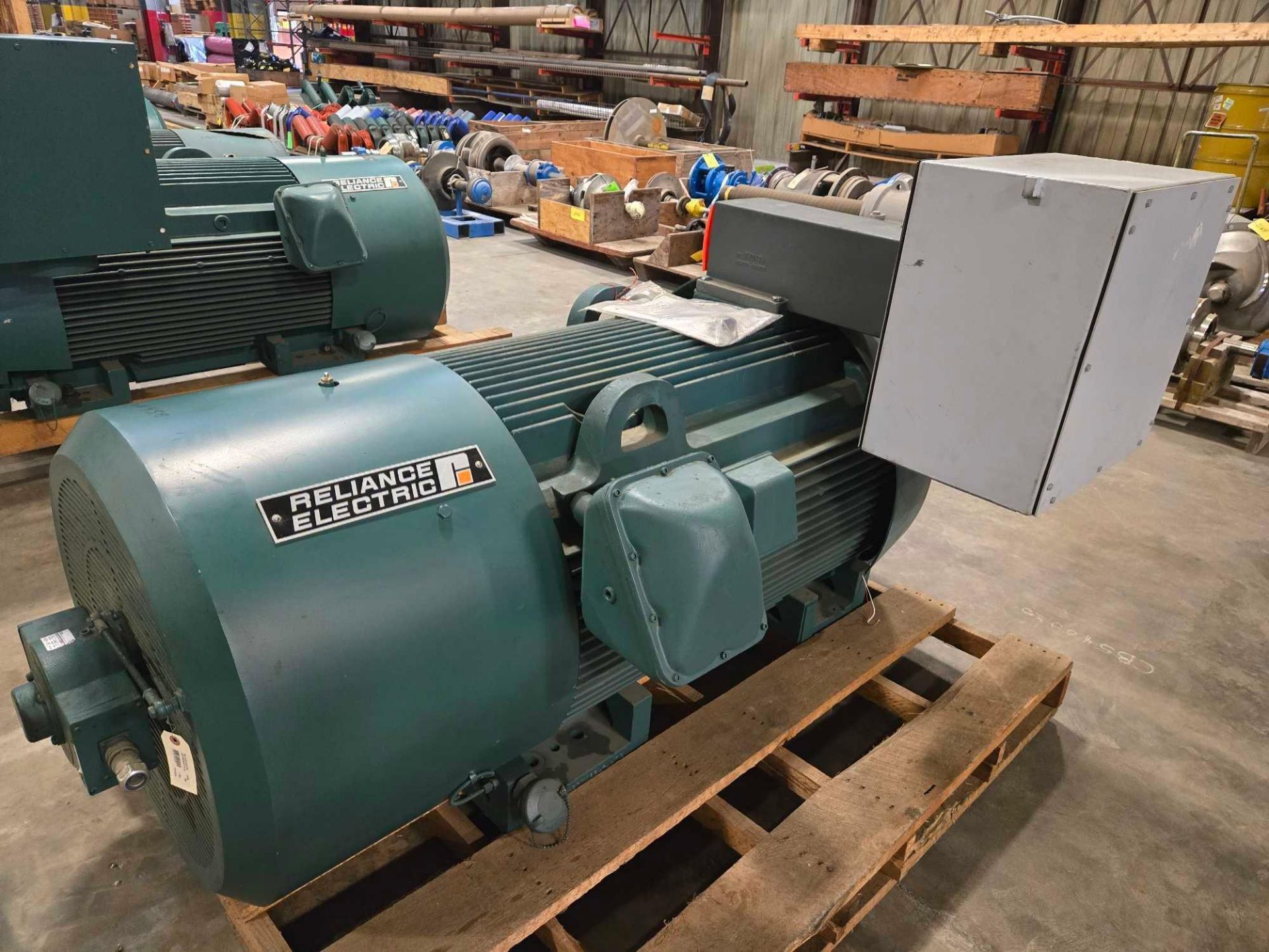 Reliance Electric 450 HP variable speed large A-C motor, s/n VAM7159726 ...