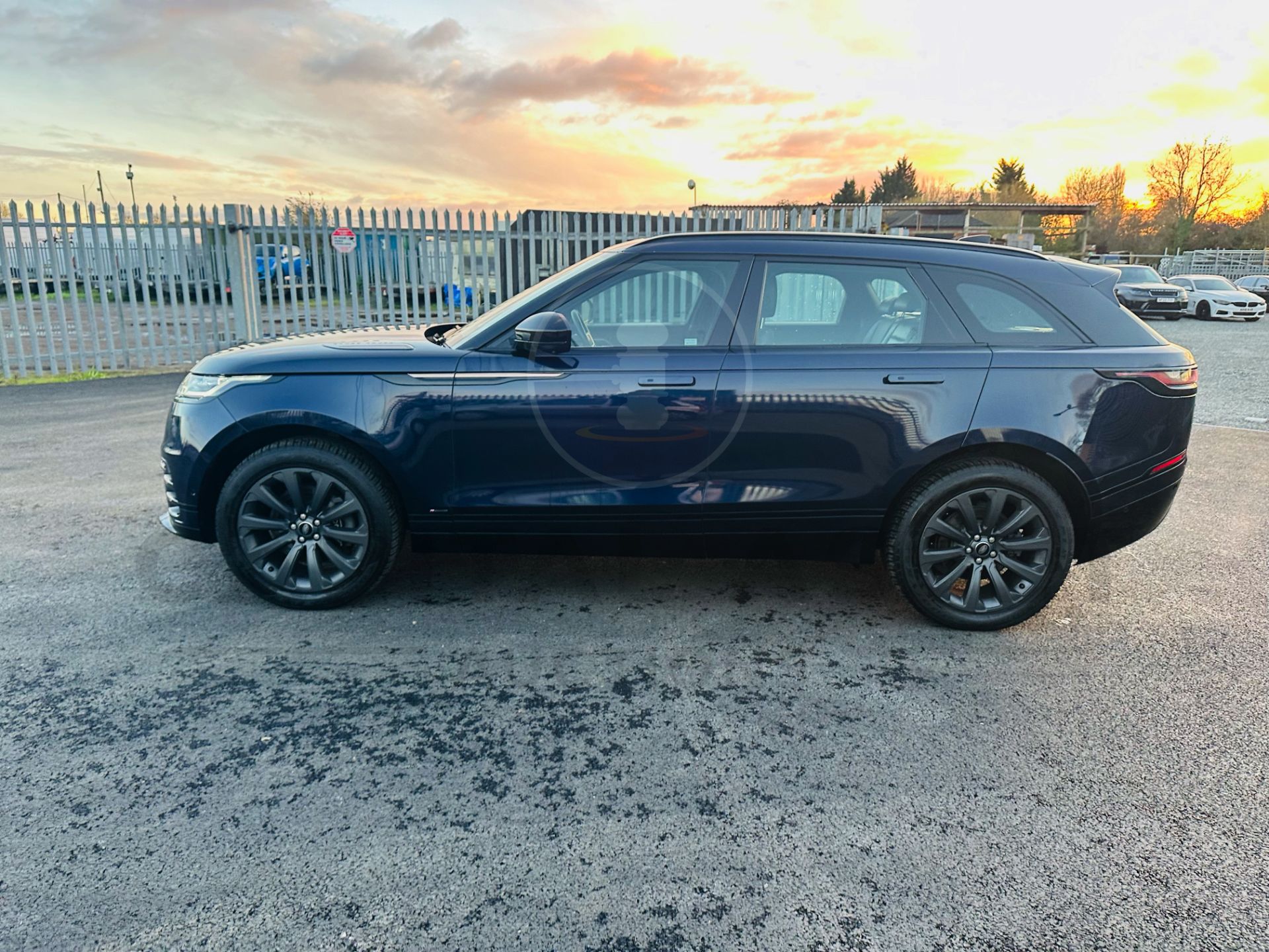 RANGE ROVER VELAR *R-DYNAMIC SE EDITION* DIESEL MHEV AUTOMATIC - 2022 ...