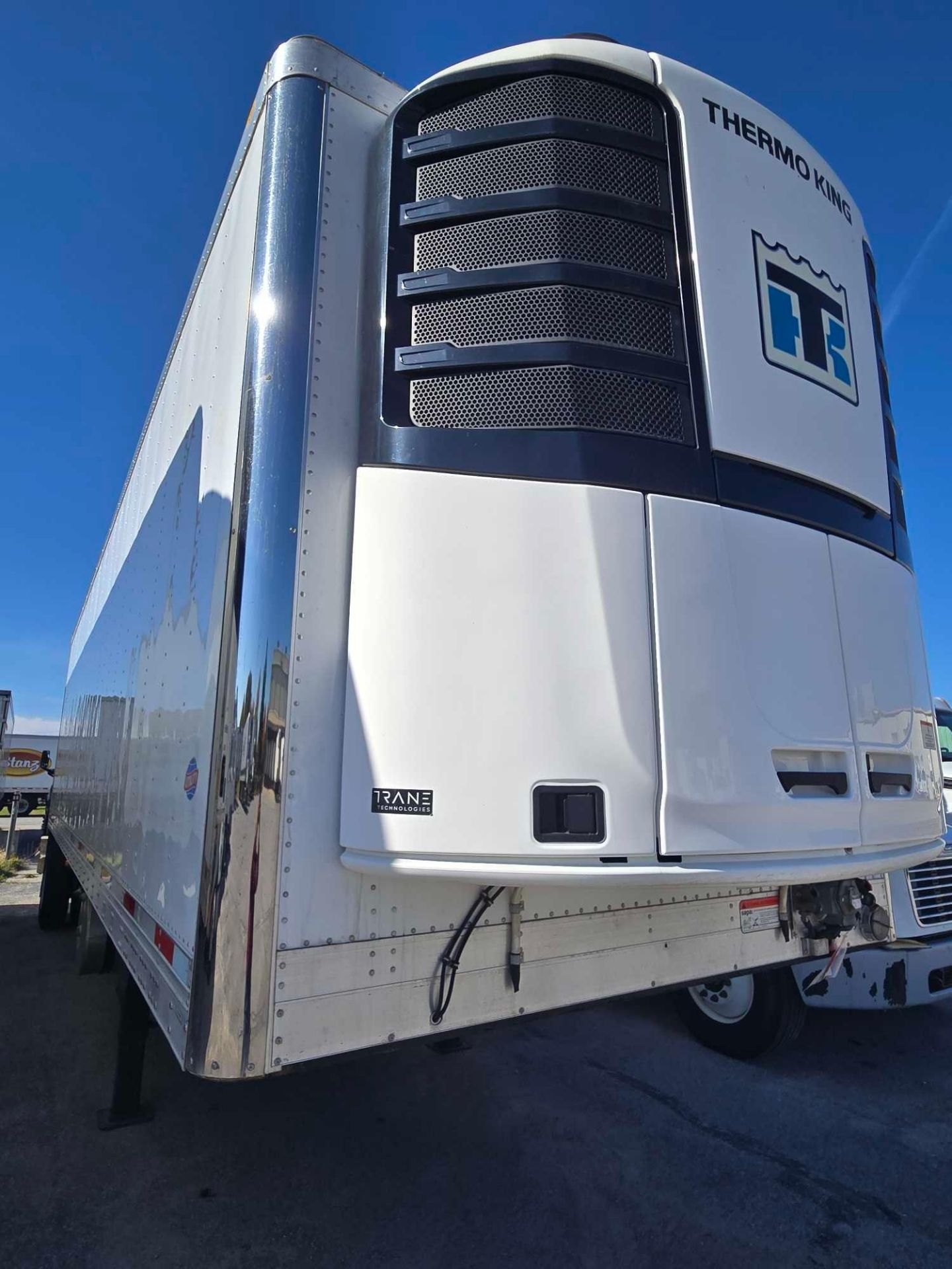 2025 Utility Refrigerator Trailer, vin 1UYVS1323S6350002, dual zone ...