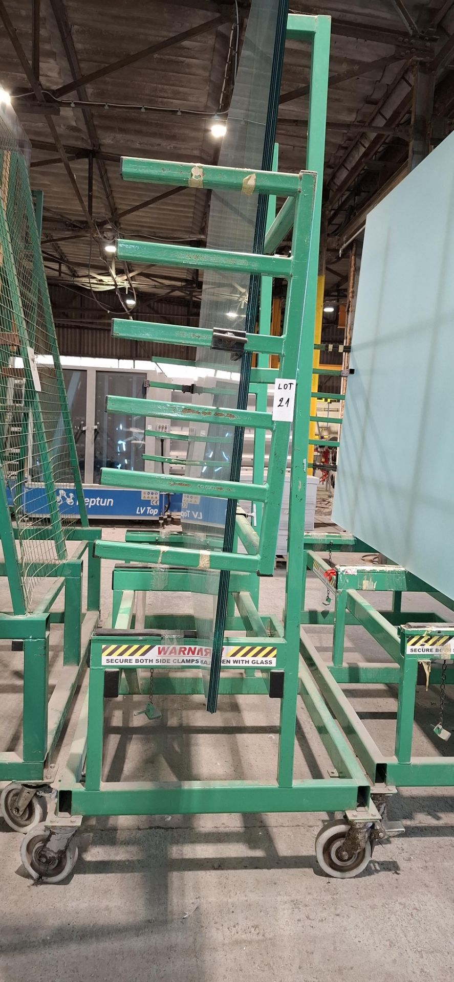 1 X HEAVY DUTY MOBILE GLASS CARRIER (PLEASE NOTE - GLASS NOT INCLUDED)
