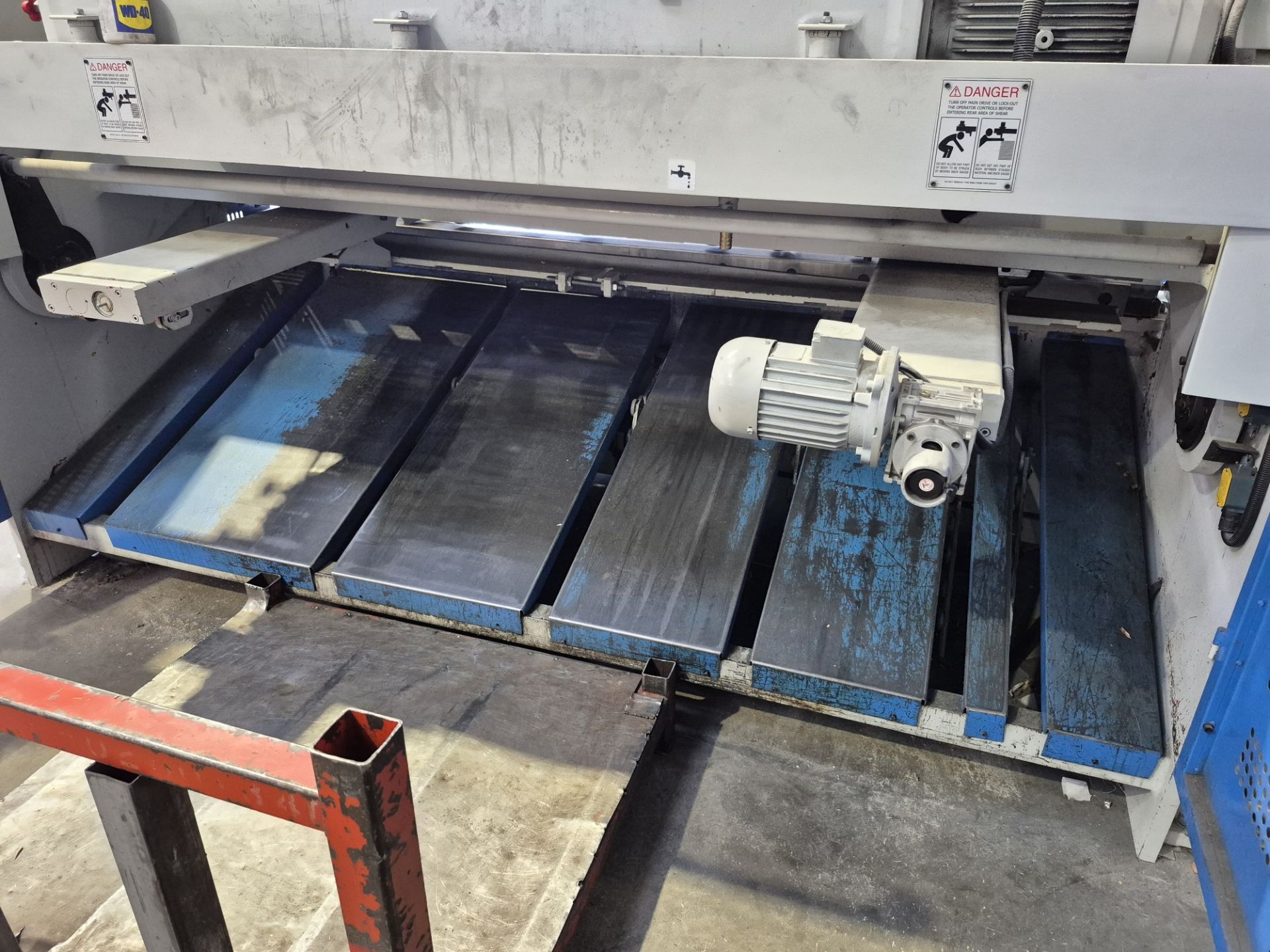 TECHNA FAB HYDRAULIC SWING SHEAR GUILLOTINE, MODEL QC12K 6 X 2500 ...