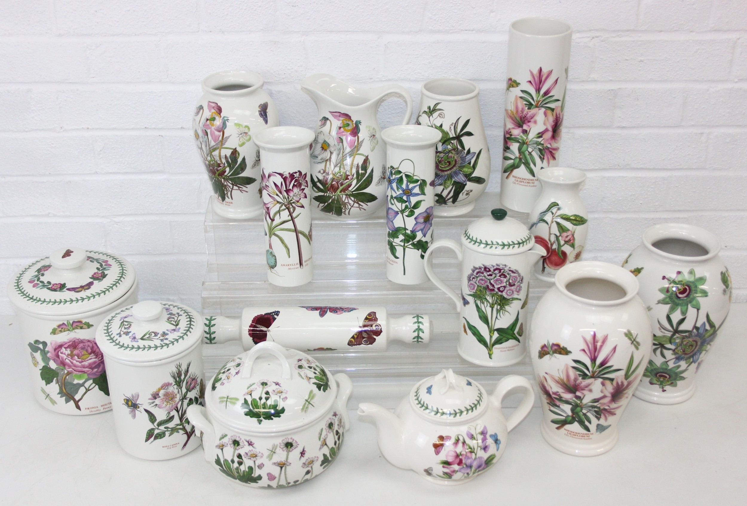 A large qty of assorted Portmeirion ceramics to inc a number of vases ...
