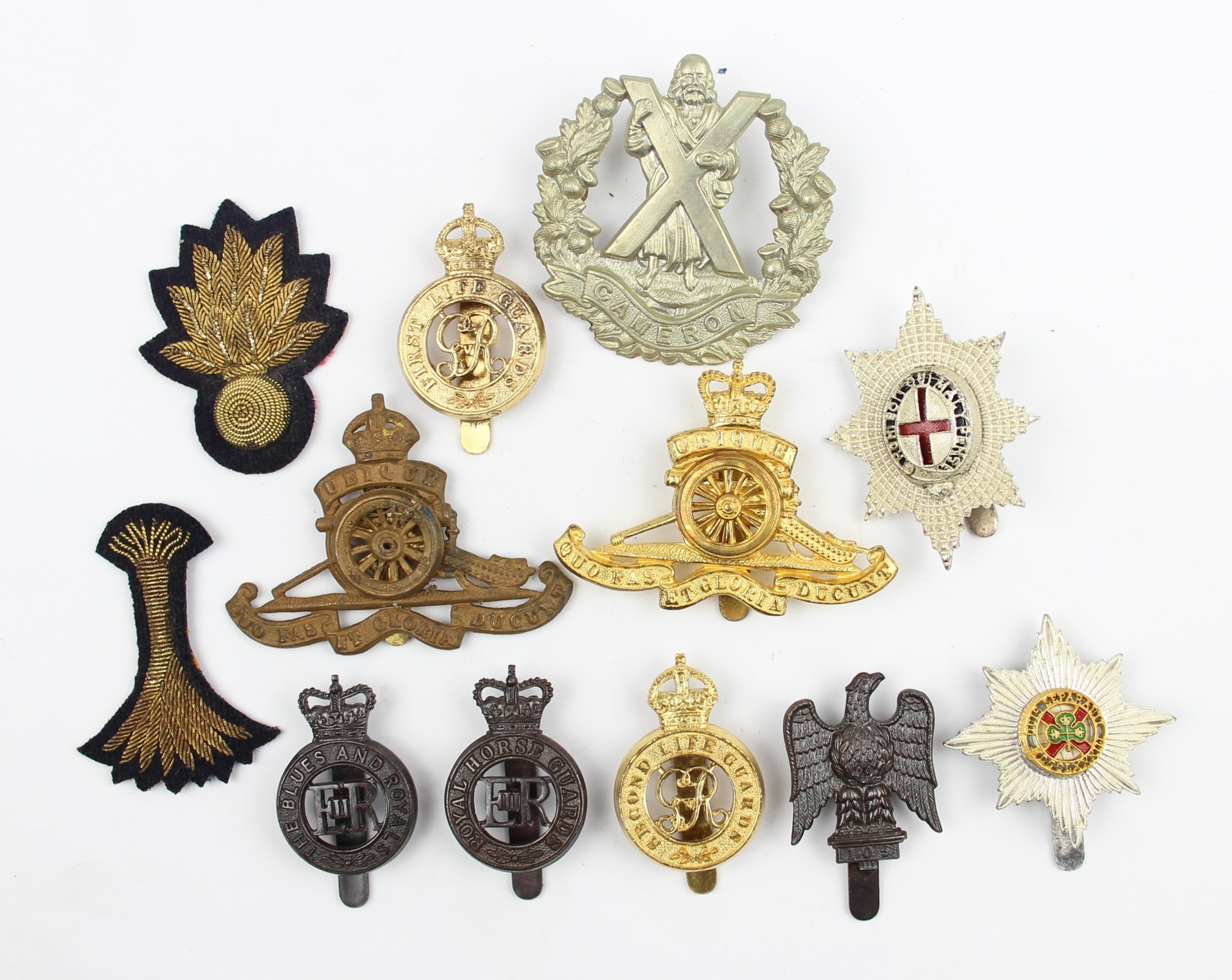 Qty of assorted mixed military and other badges, mainly British to inc ...