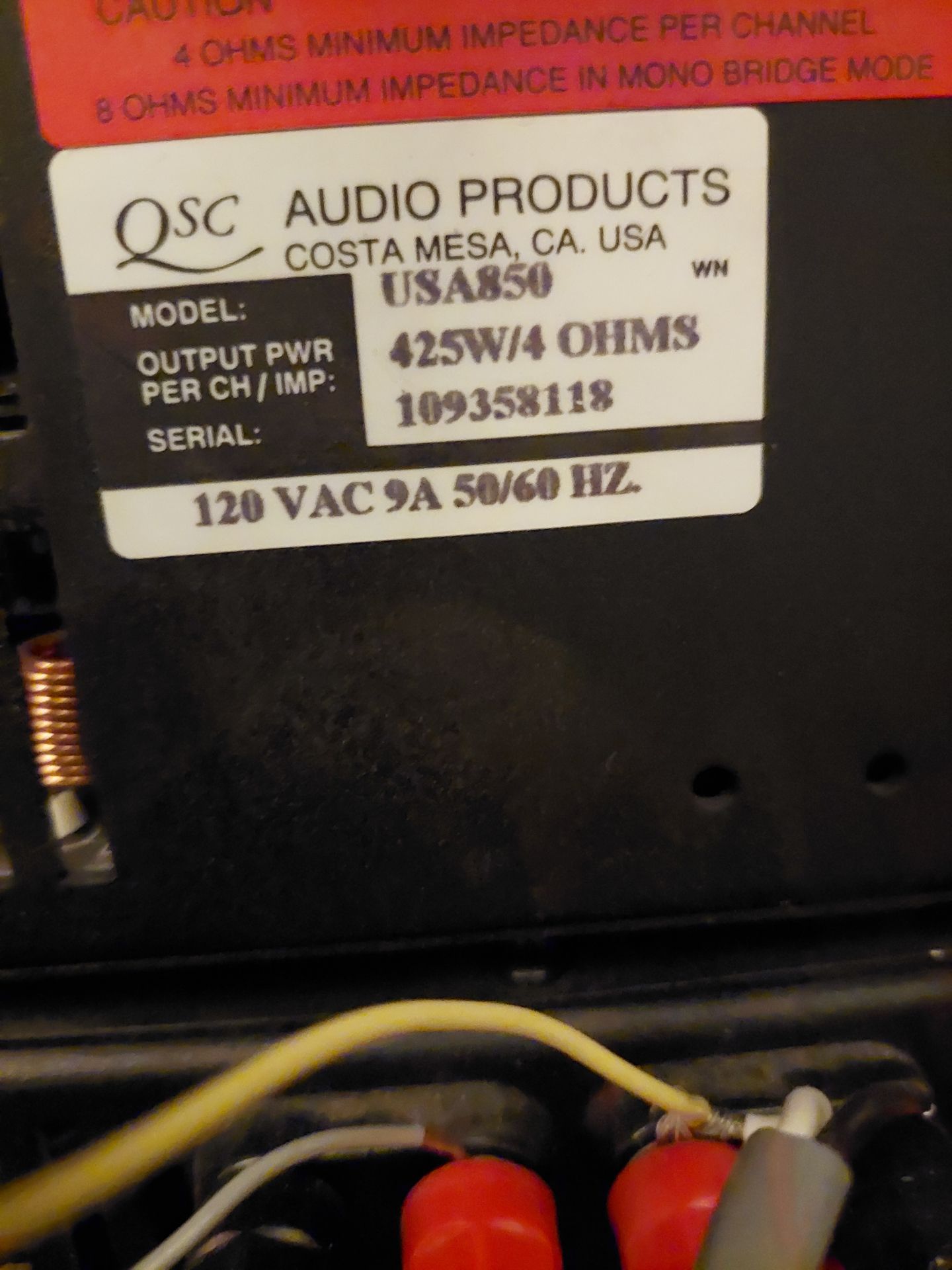 QSC USA 850 — 2-CHANNEL PROFESSIONAL POWER AMPLIFIER, 200 W PER CHANNEL ...