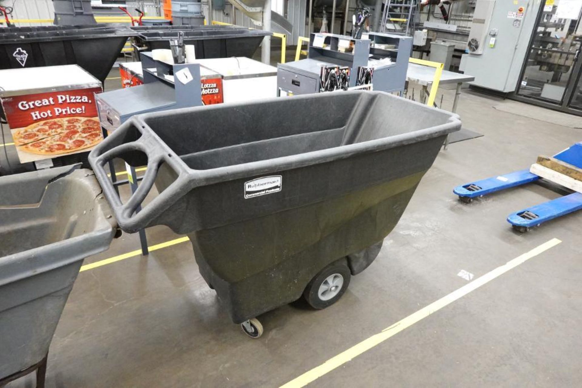 Poly rolling dump bins (EACH)**{3rd Party Simple Rigging and Loading ...