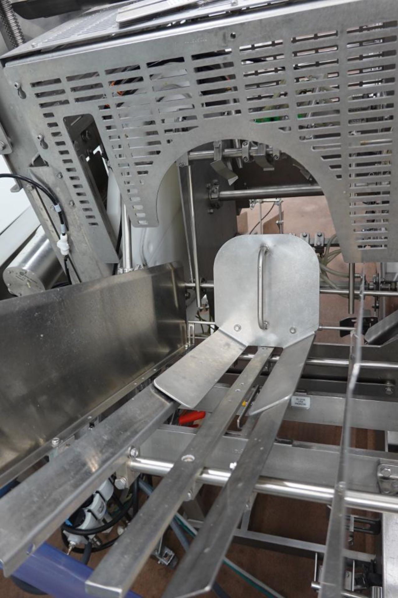 2022 BW Integrated Systems SS rotary label placer, Model T7500, SS ...