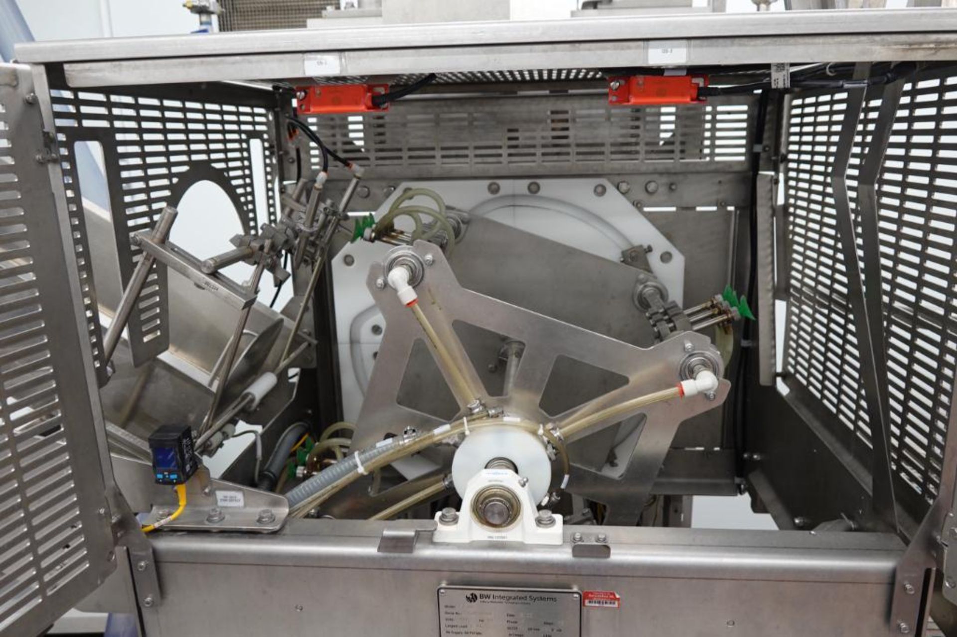 2022 BW Integrated Systems SS rotary label placer, Model T7500, SS ...